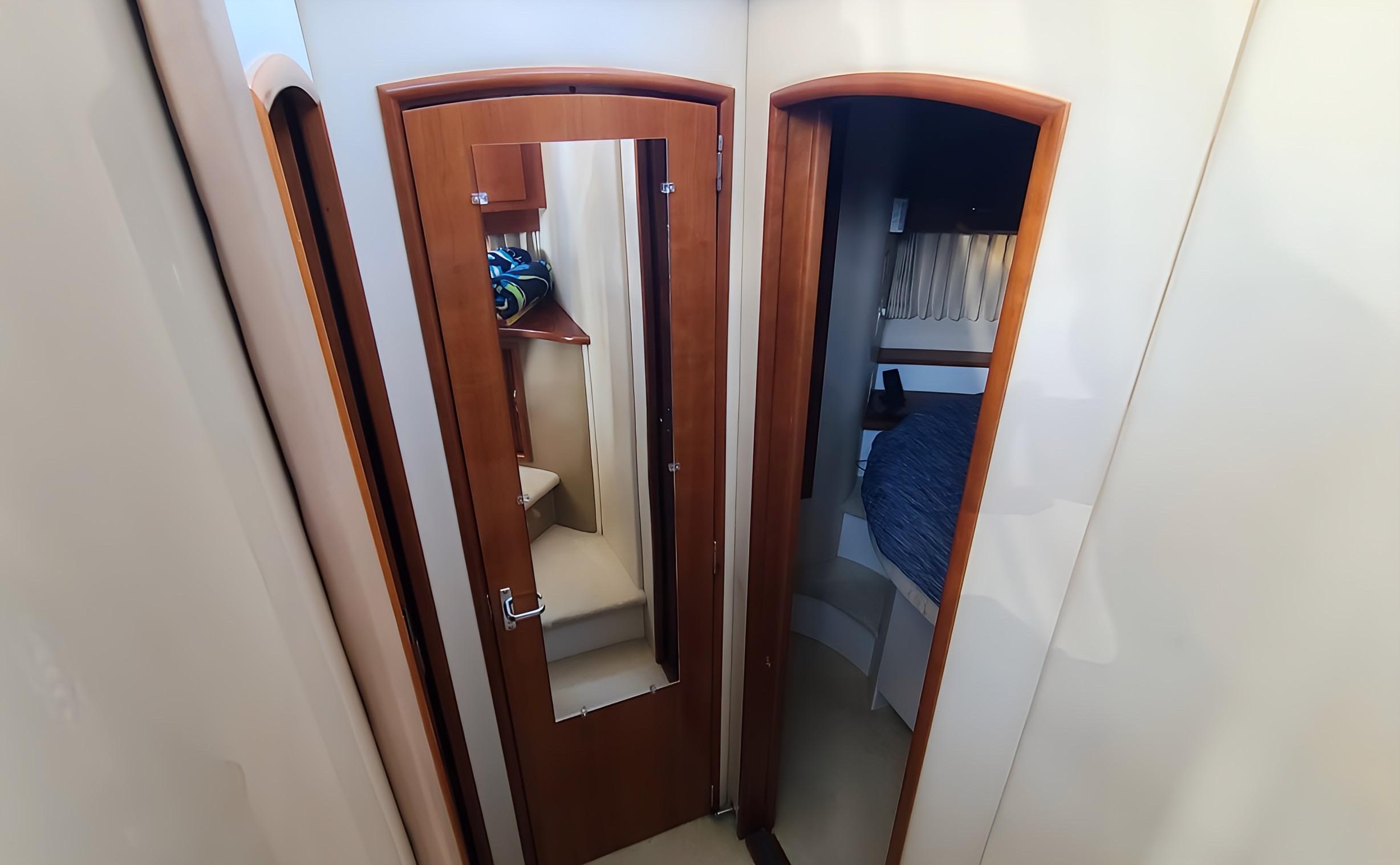 2003 Carver 360 Sport Sedan - South Jersey Yacht Sales