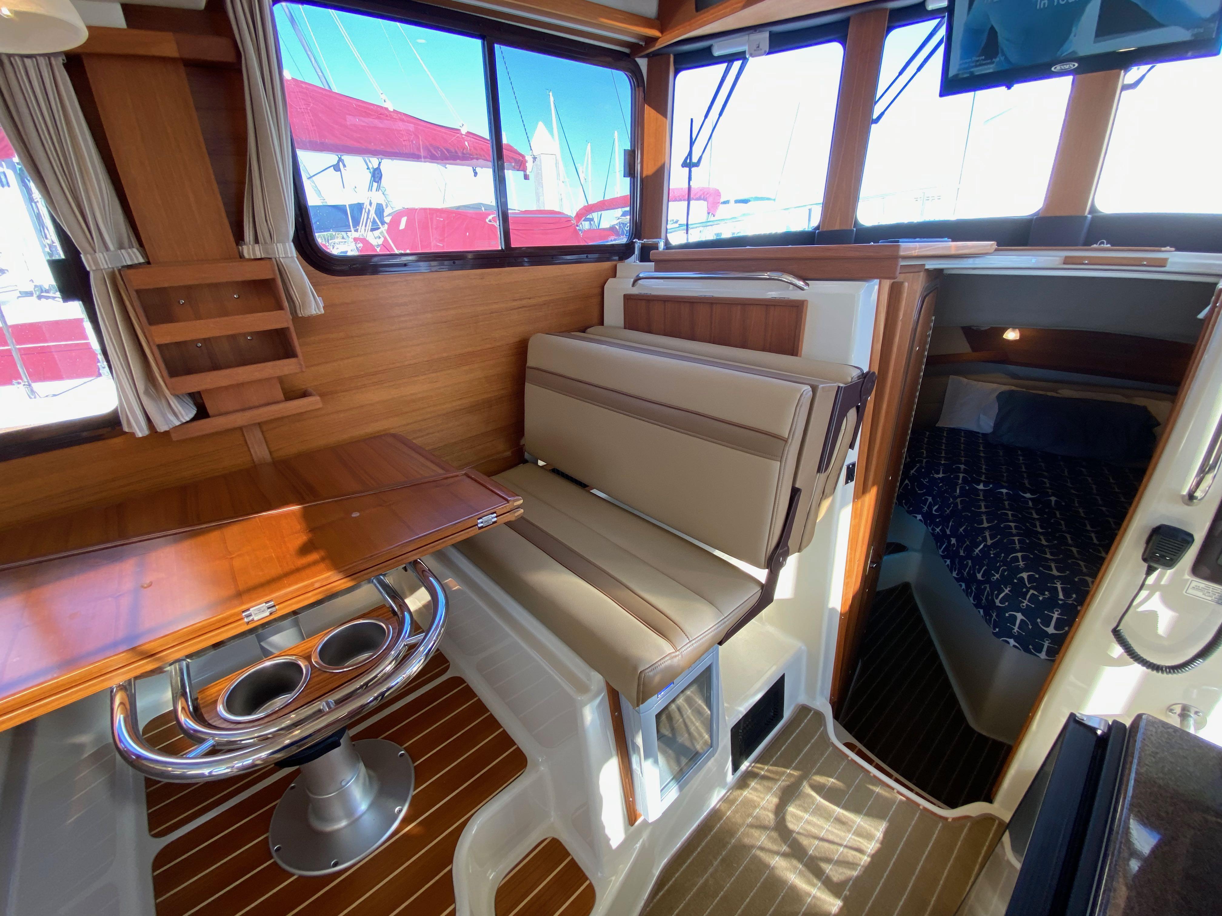 Ranger-Tugs-31-R-31S-2021-San-Diego-CA-8112846