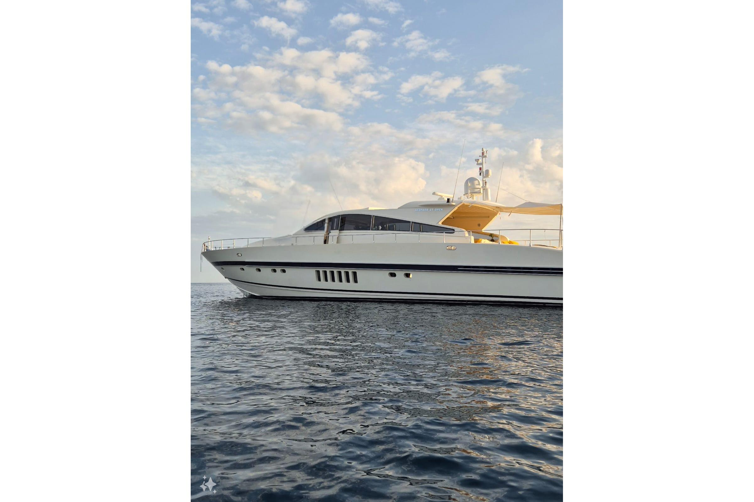 DG 2002 Arno Leopard 27 Yacht For Sale in Cannes - Next Generation Yachting