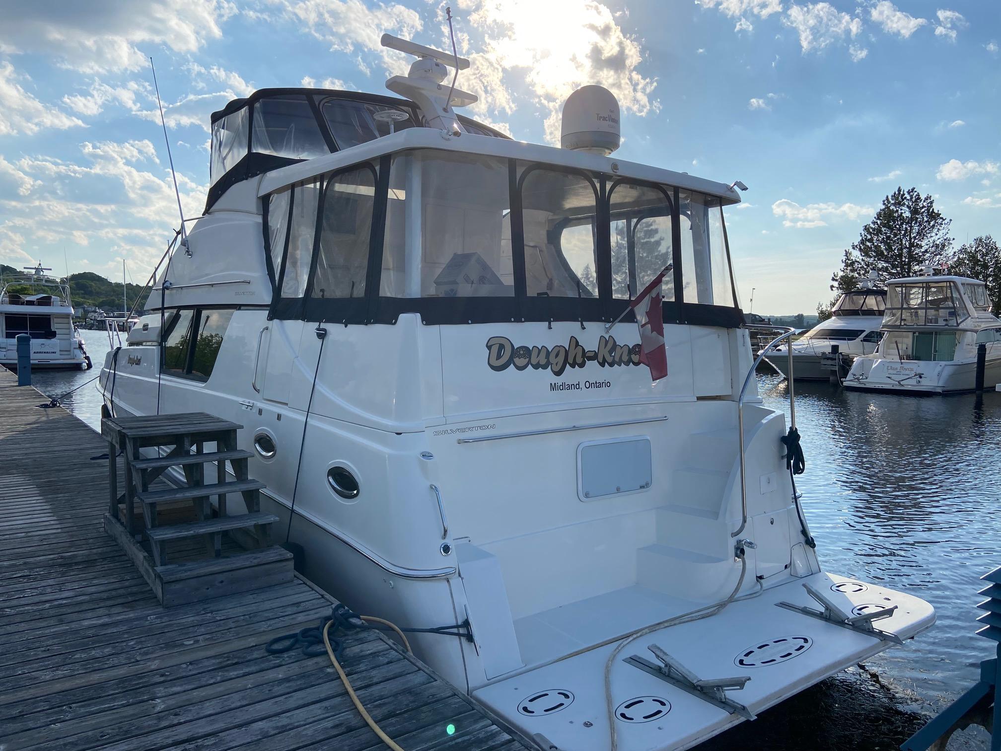 2002 Silverton 453 Motor Yacht - South Jersey Yacht Sales