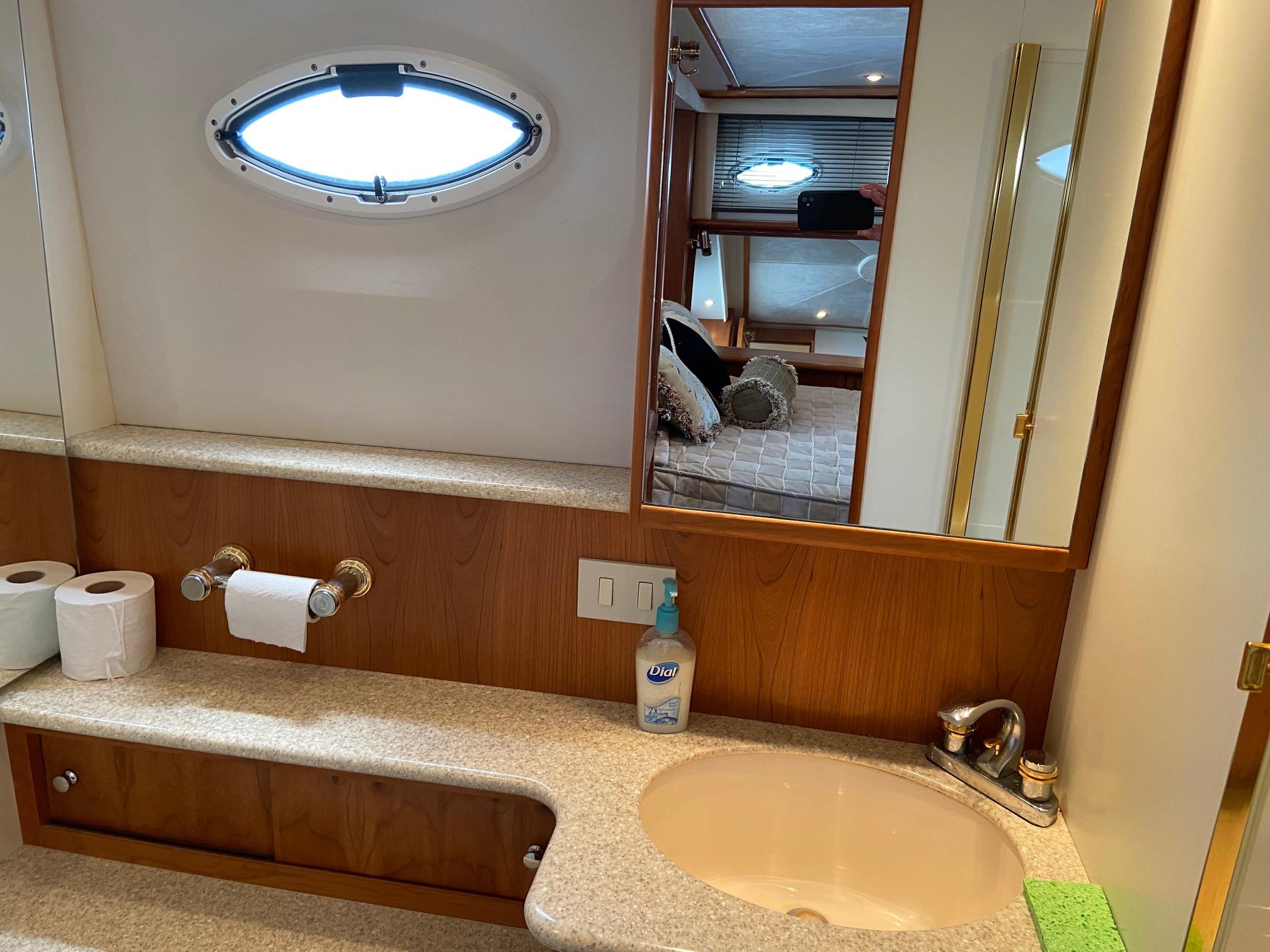 2002 Silverton 453 Motor Yacht - South Jersey Yacht Sales