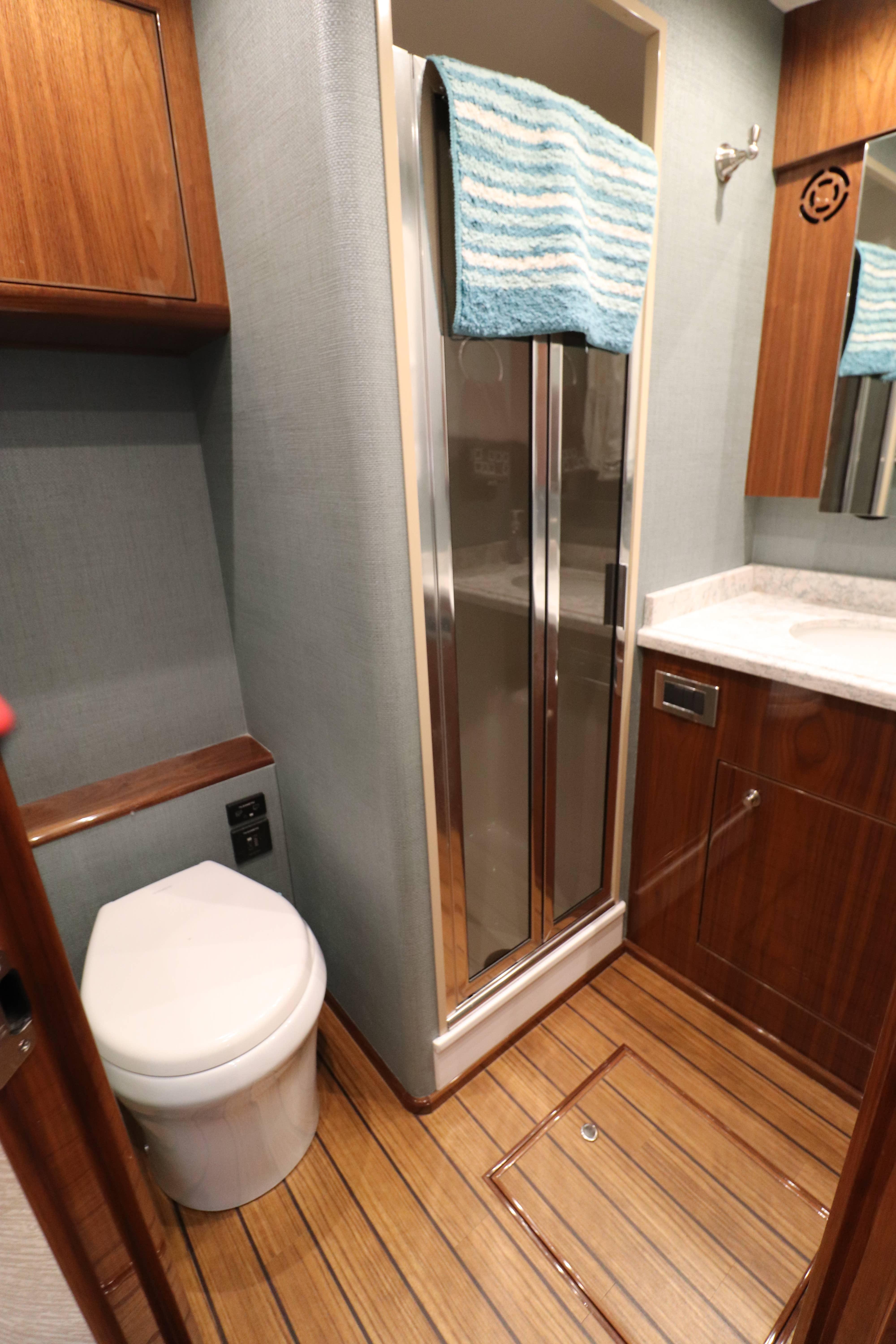 2021 Viking 46 Billfish For Sale | Sturgeon Bay, WI, US | JBYS #B4942