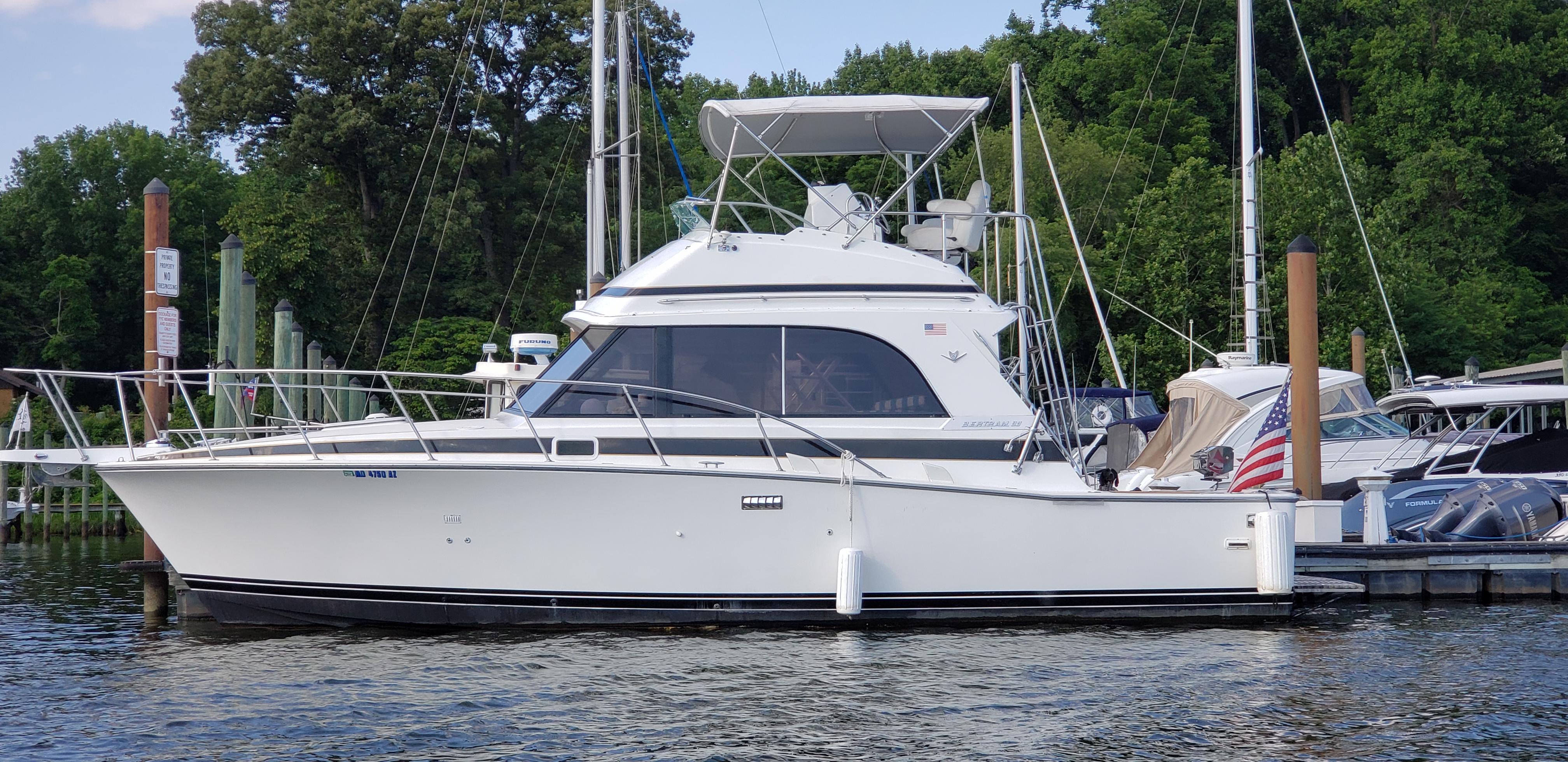 1988 Bertram 33II Flybridge Cruiser | Dominion Yachts