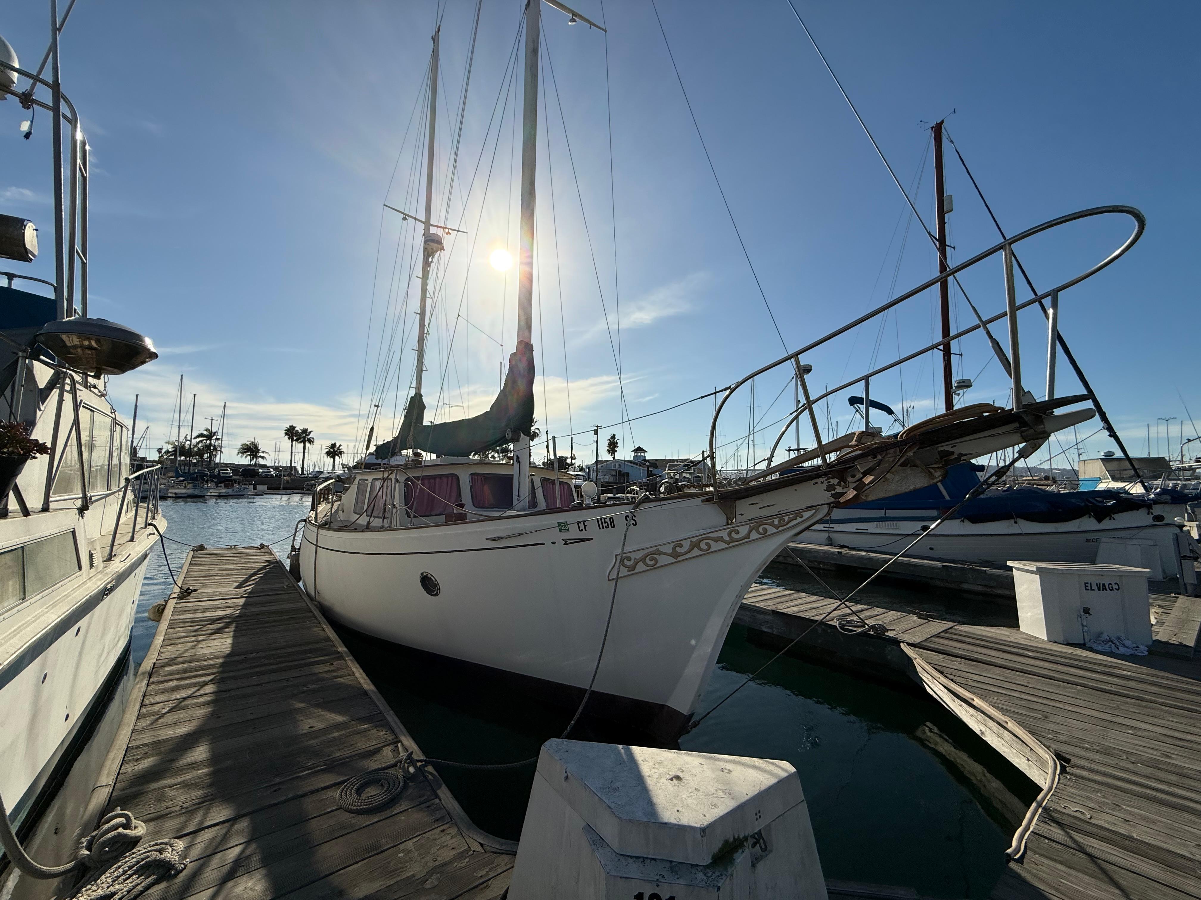 1973 Islander 40 Wilmington, California - Seacoast Yachts