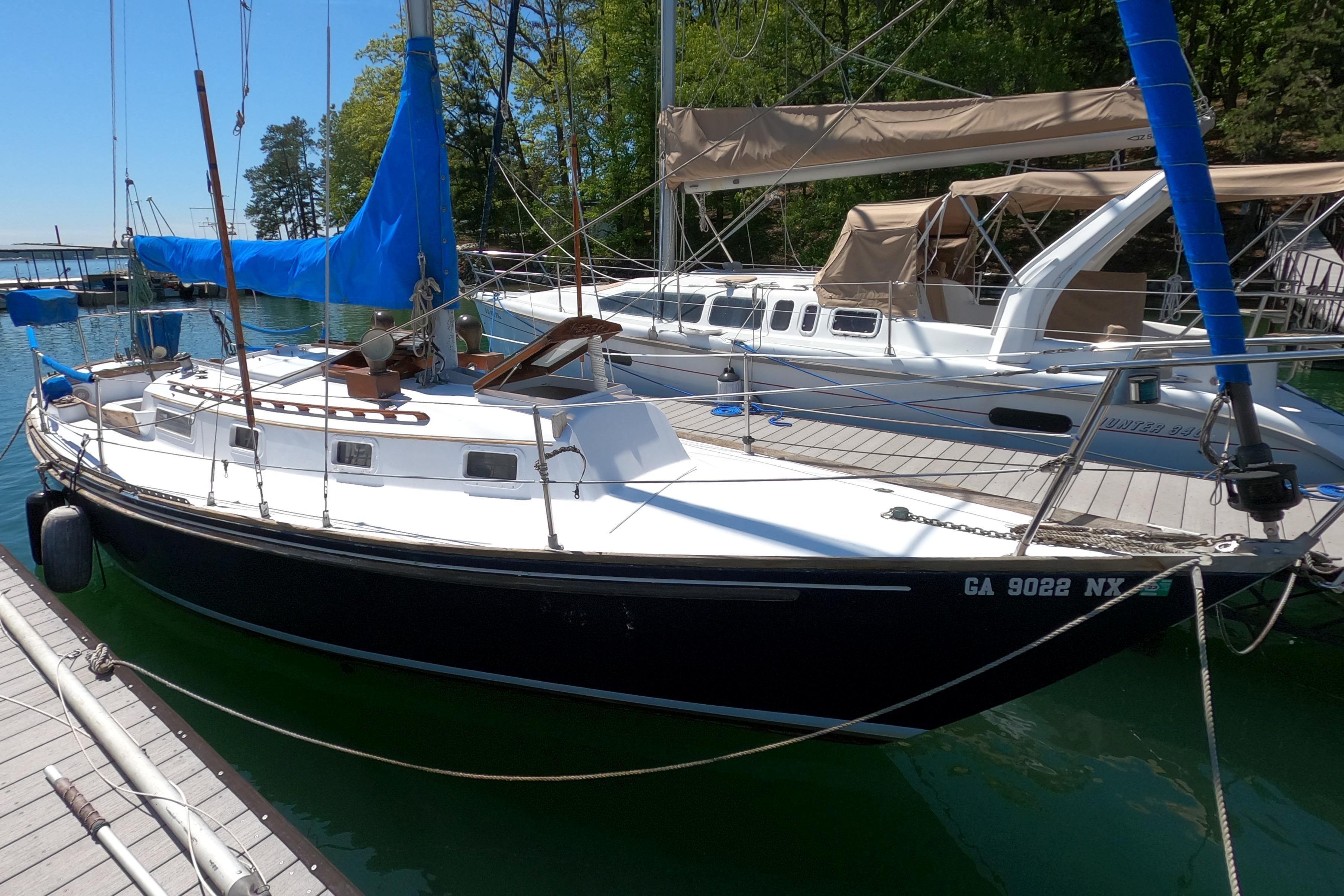 1968 C&C Corvette 31 Sugar Hill, Georgia - Snug Harbor Boats