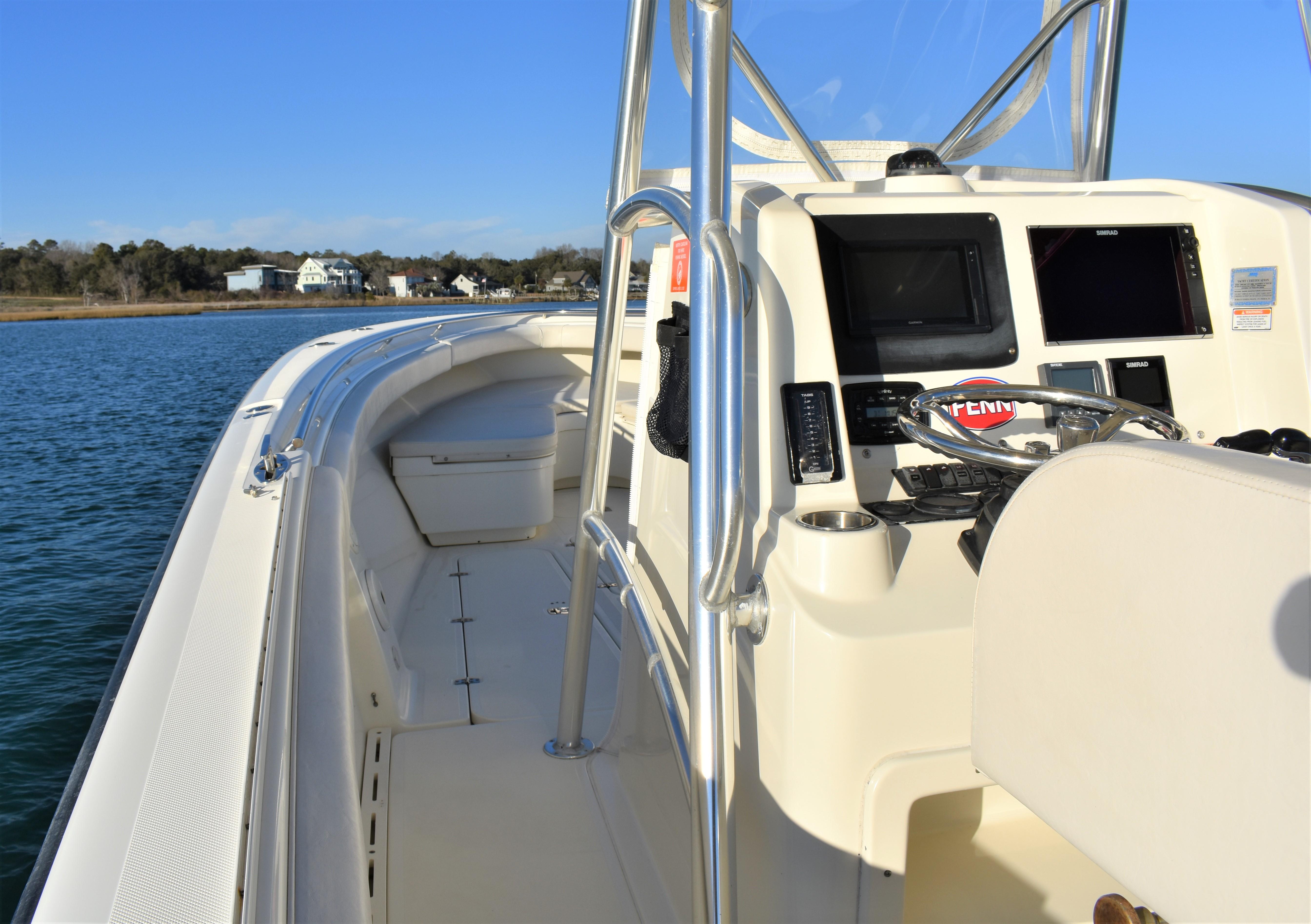 2005 Pursuit 3480 Center Console | Yachts360