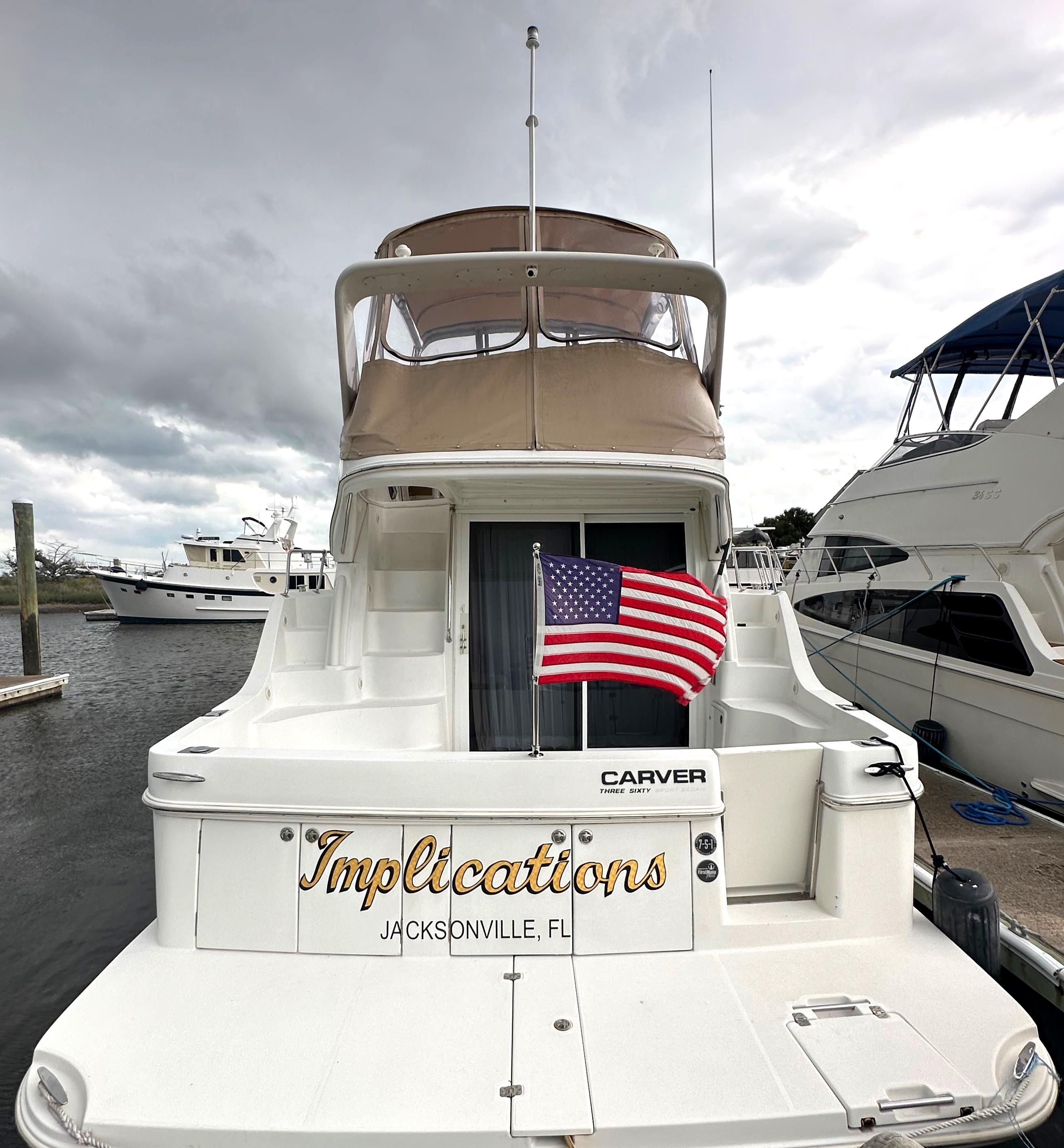 2003 Carver 360 Sport Sedan | Yachts360
