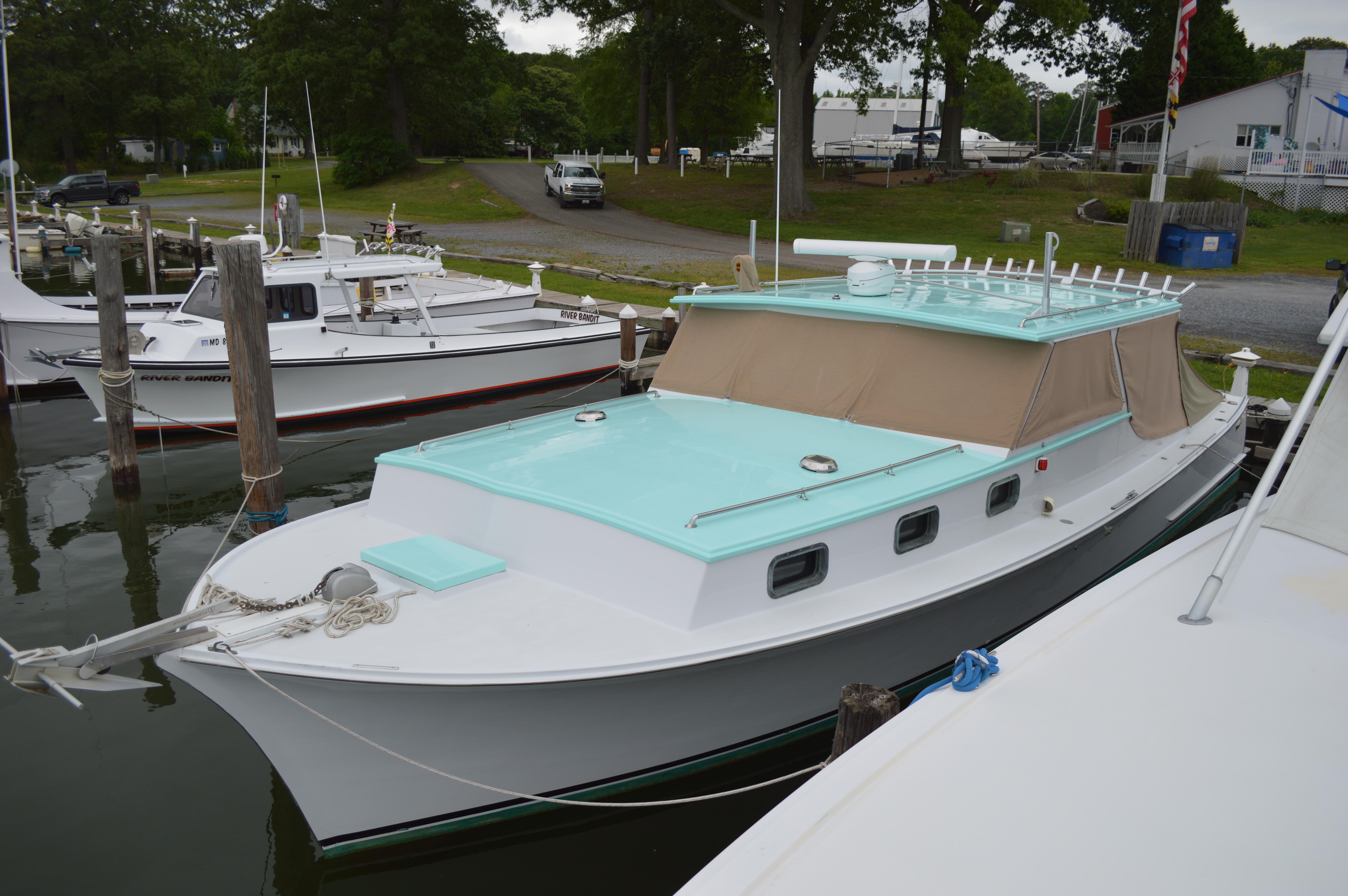 1966 Custom Deadrise | Dominion Yachts