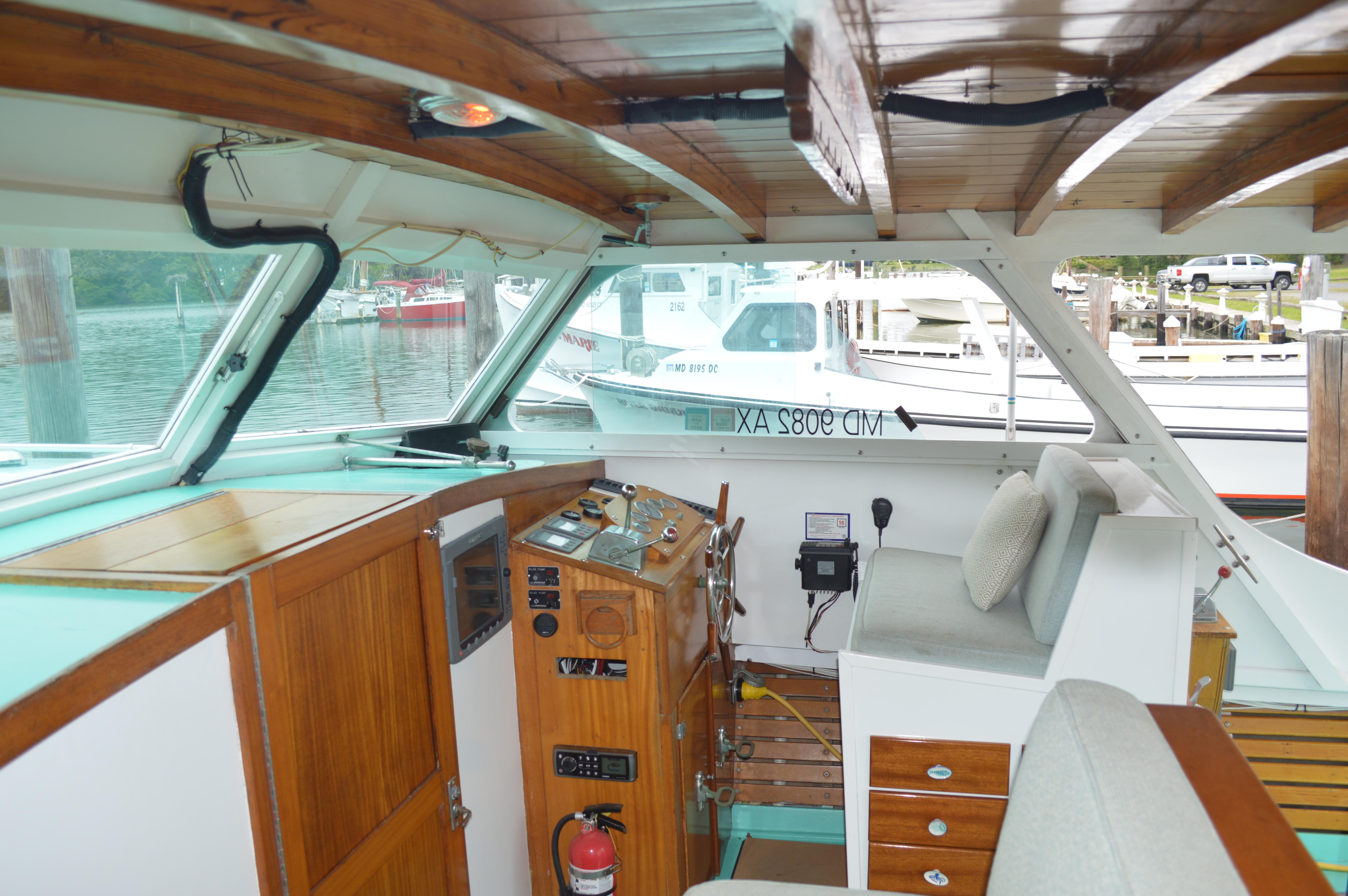 1966 Custom Deadrise | Dominion Yachts
