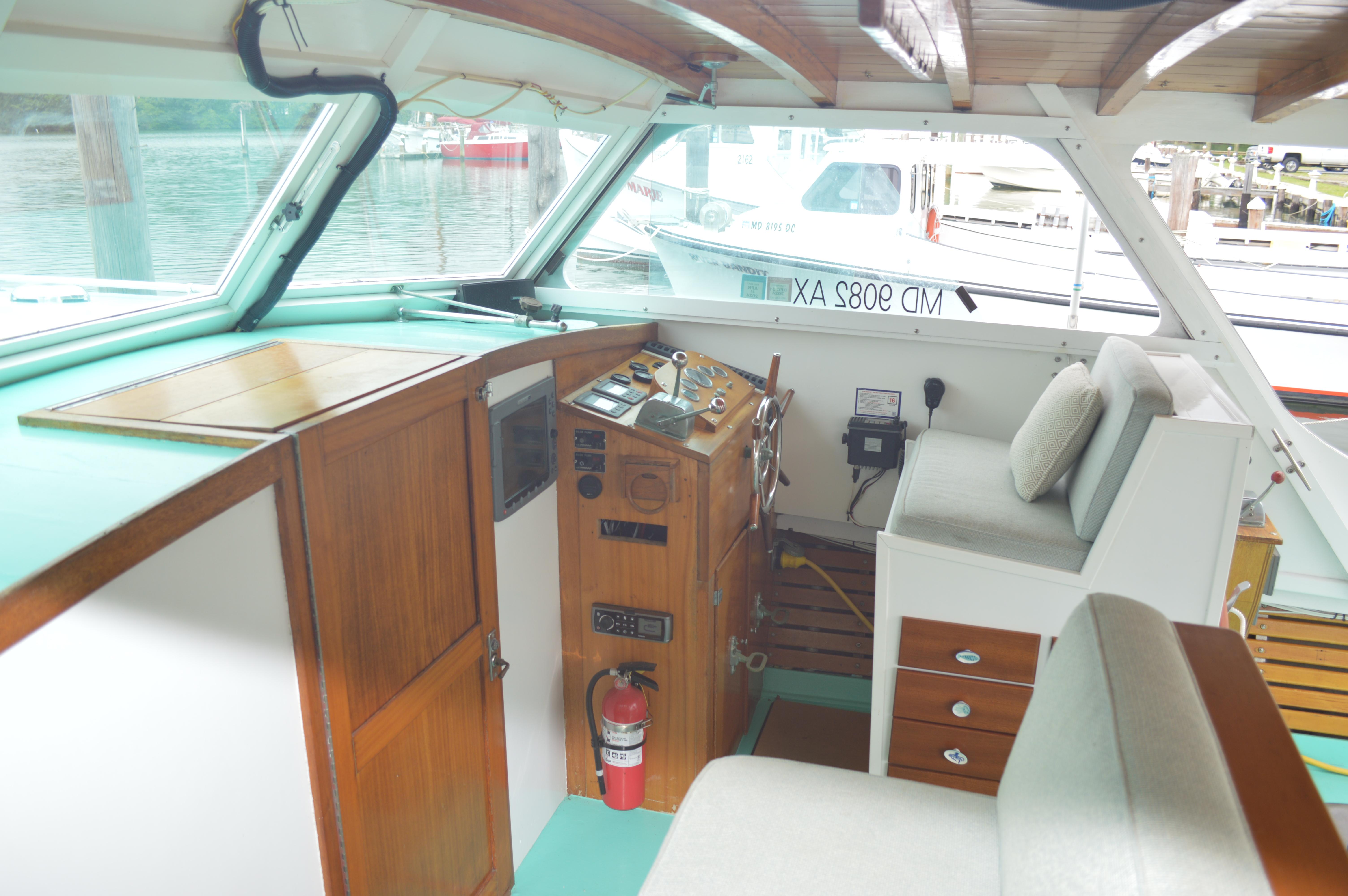 1966 Custom Deadrise | Dominion Yachts
