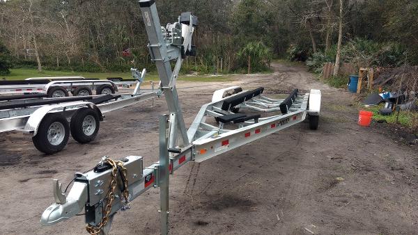 New 2025 LOAD RITE TRAILERS 5S-AC32R10400102TB3 Aluminum Triple Torsion Axle, Enterprise, Fl ...