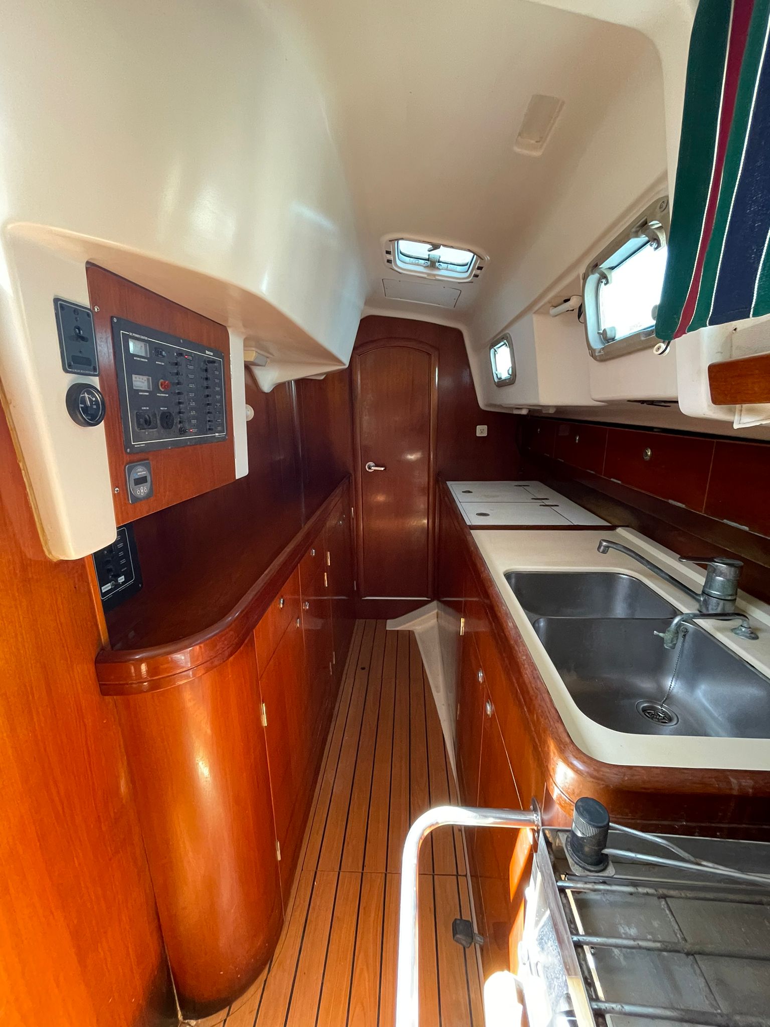 2000 Beneteau Oceanis 40 CC PARADOX for sale