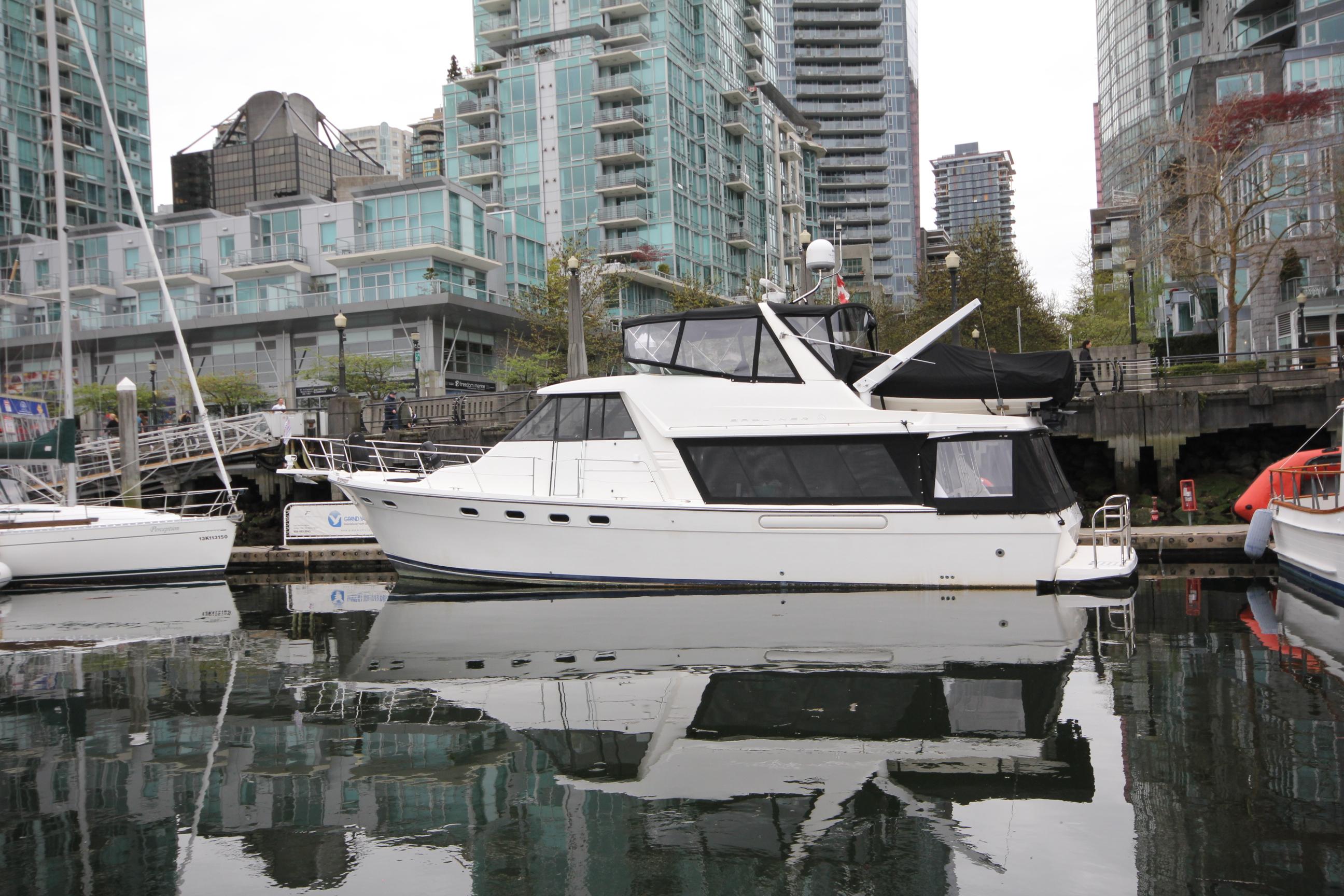 Bayliner 4788 Pilot House Motoryacht 1999 in Sidney, BC | Offered by ...