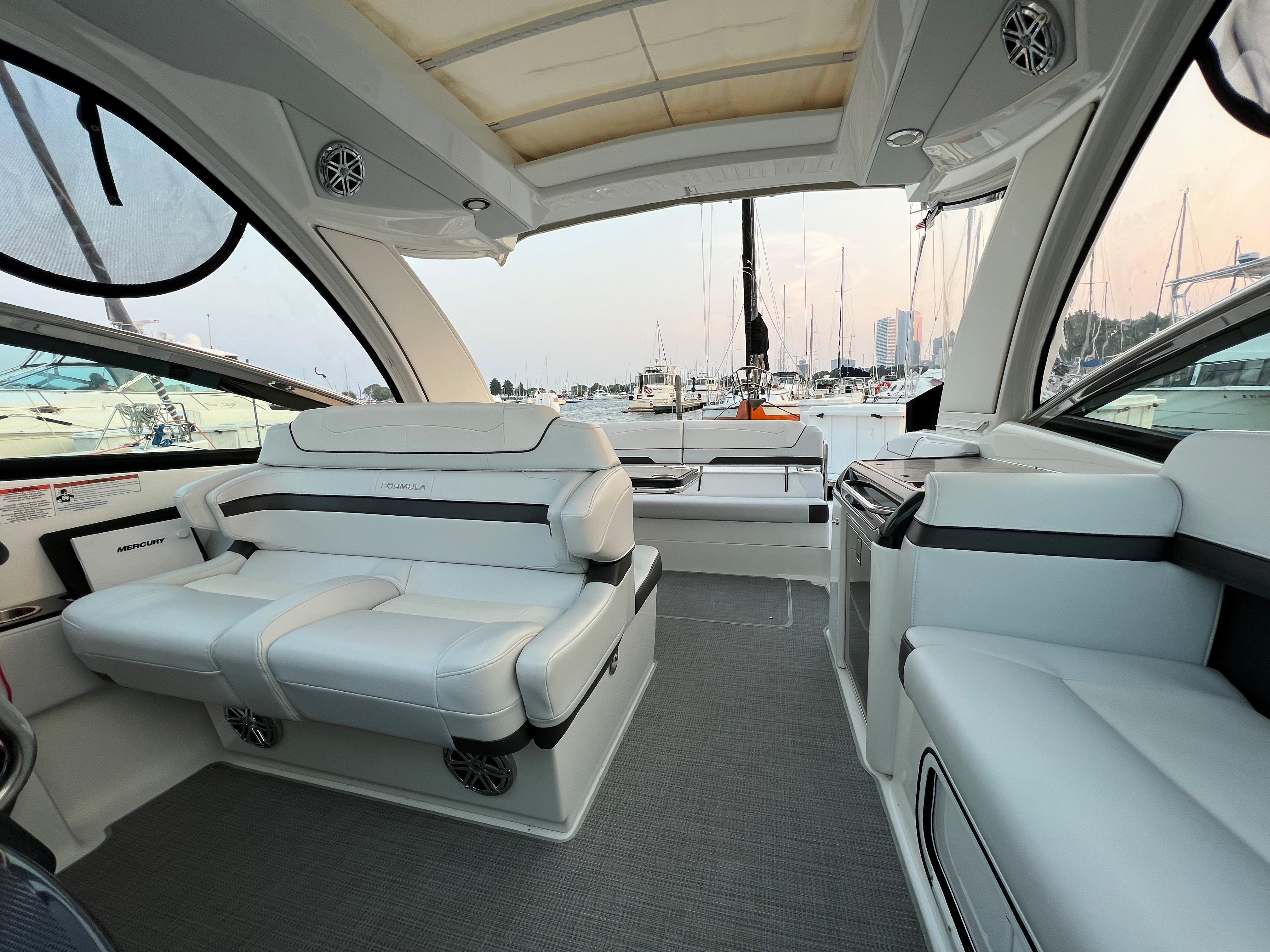 2020 35 Formula 350 SS Boats for Sale