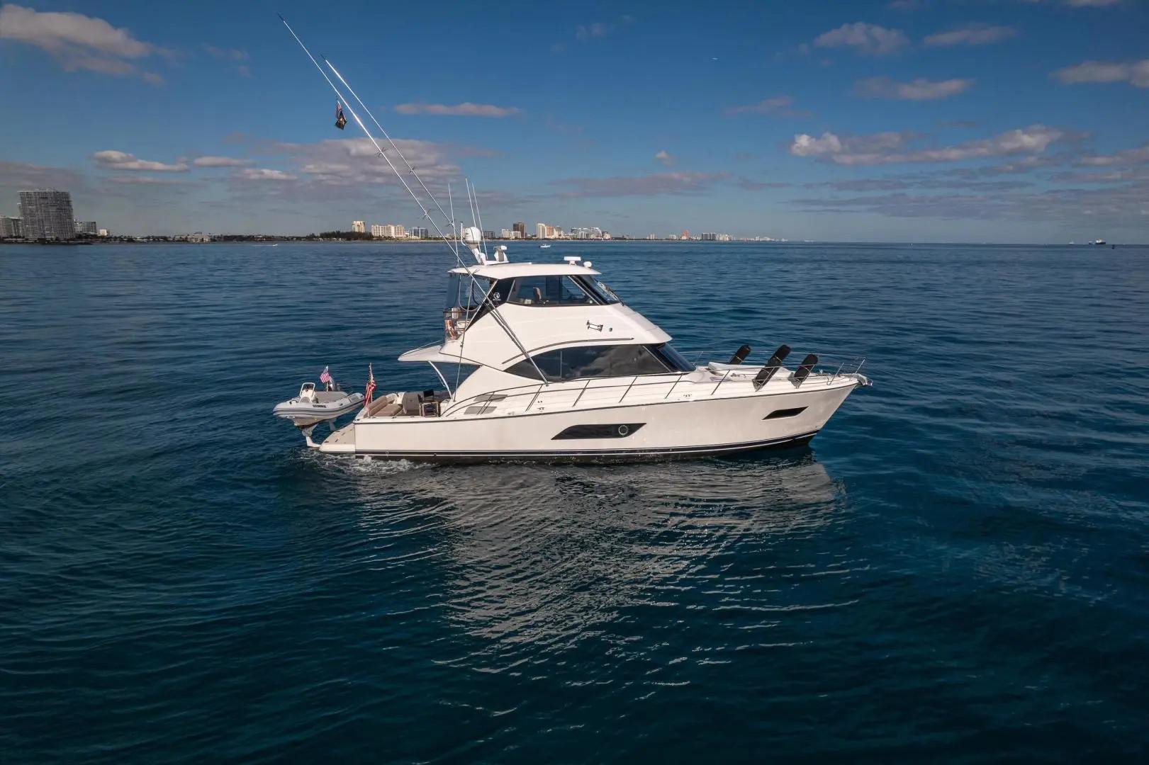 - Riviera 52 Enclosed Flybridge 2016 - Flagler Yachts