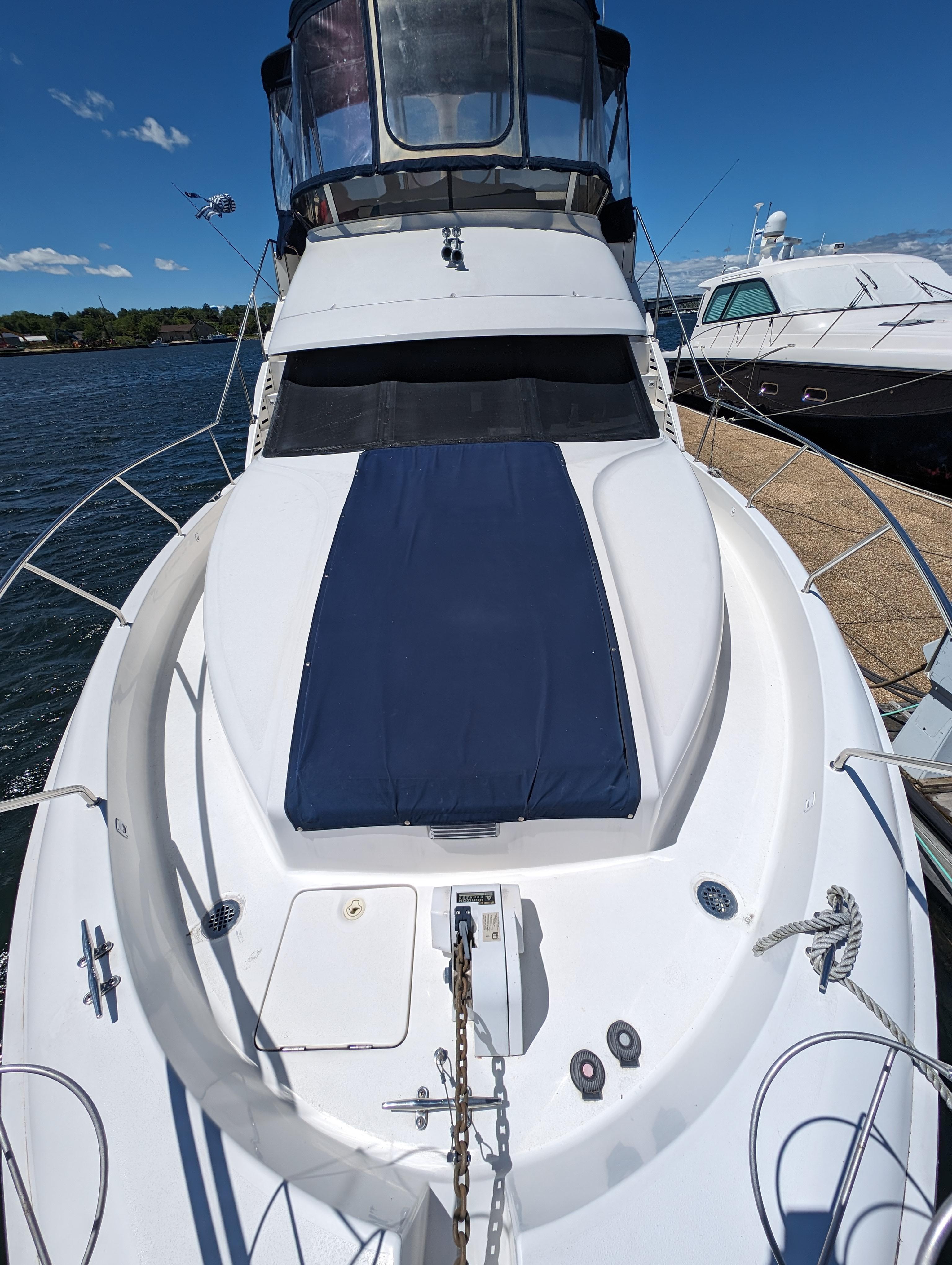 1999 Silverton 392 Motoryacht - South Jersey Yacht Sales