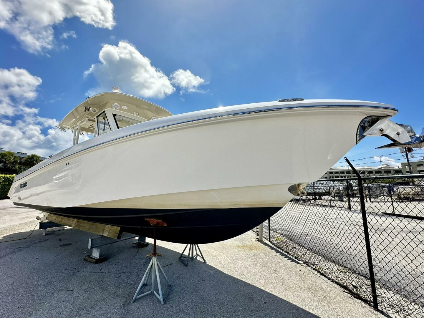 T/t Simplicity Yacht for Sale | 33 Everglades Yachts Lantana, FL ...