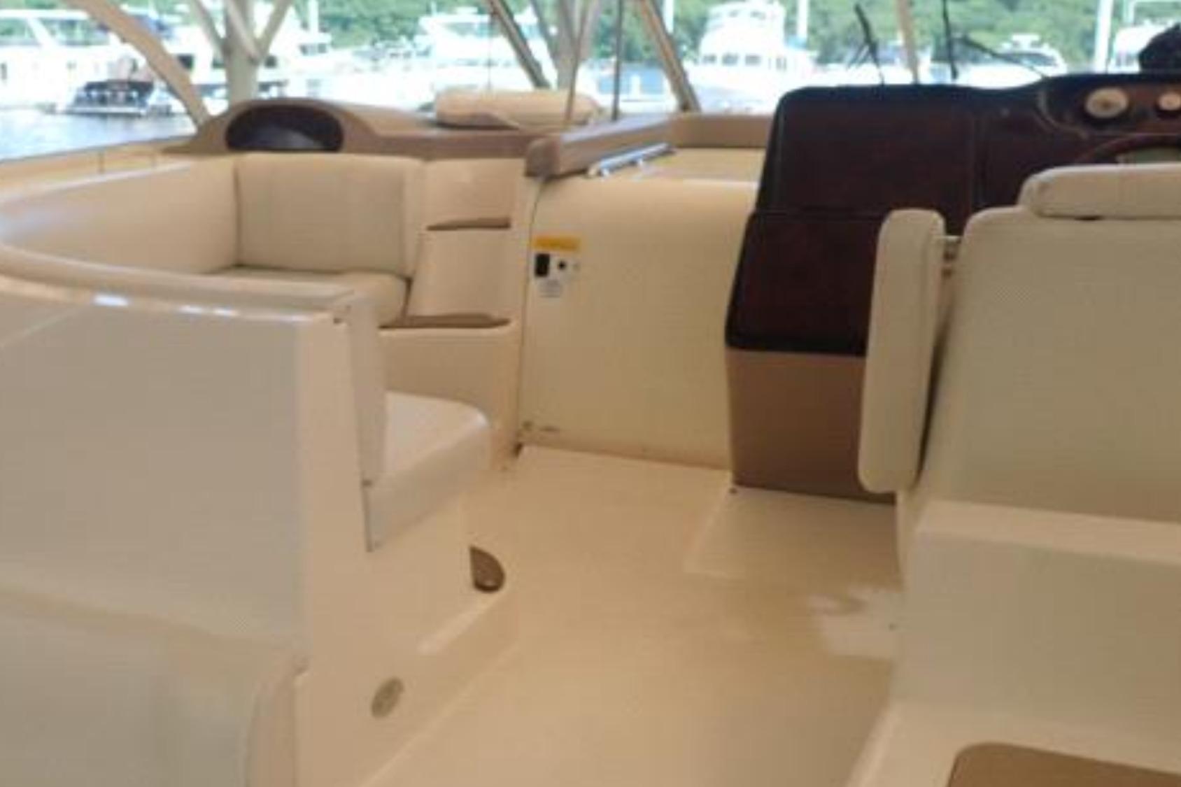 2003 Cruisers Yachts 4370 Express Seeking Sara - Florida Yachts ...