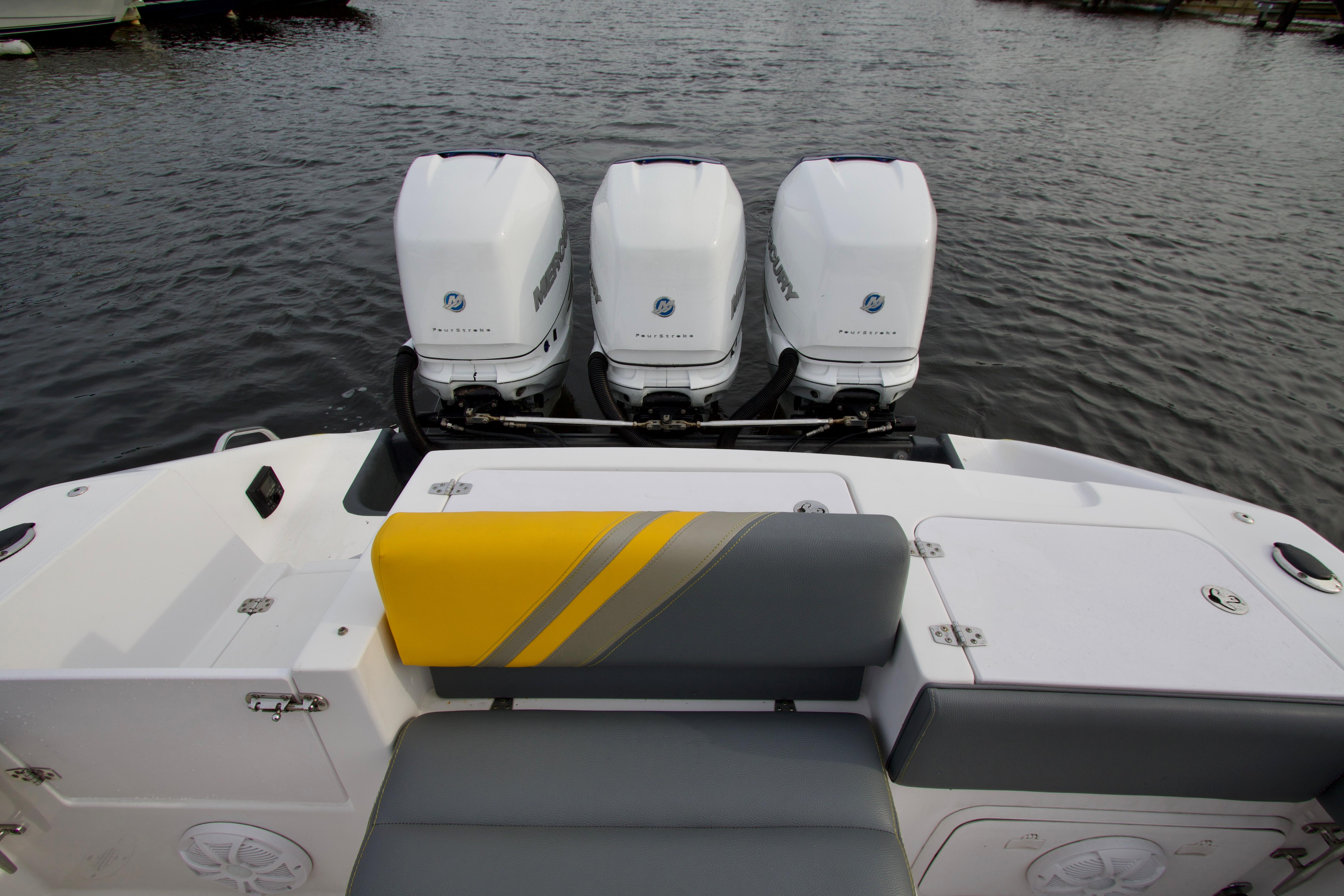 2006 35 Donzi 35 ZF Cuddy Boats for Sale