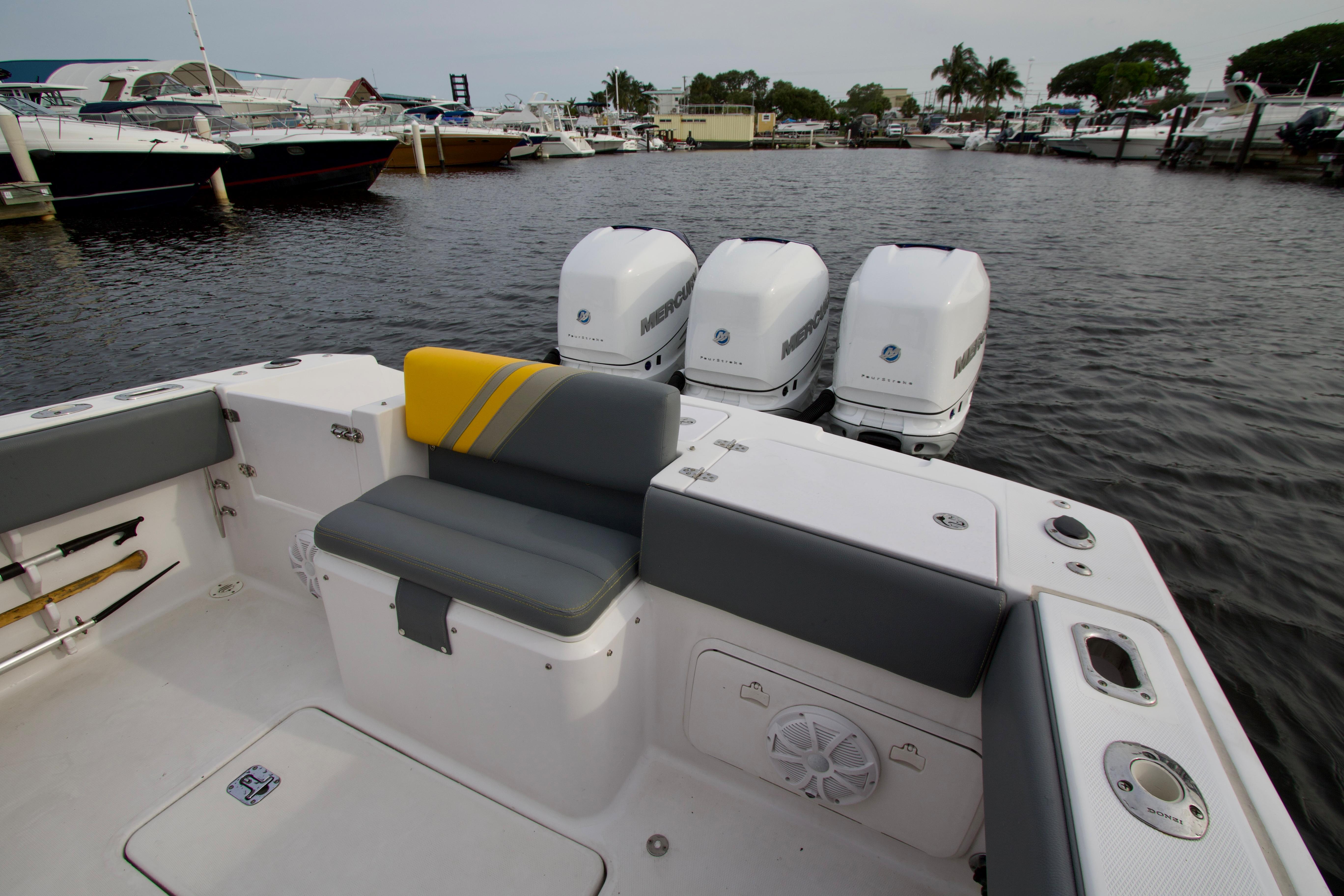 2006 35 Donzi 35 ZF Cuddy Boats for Sale