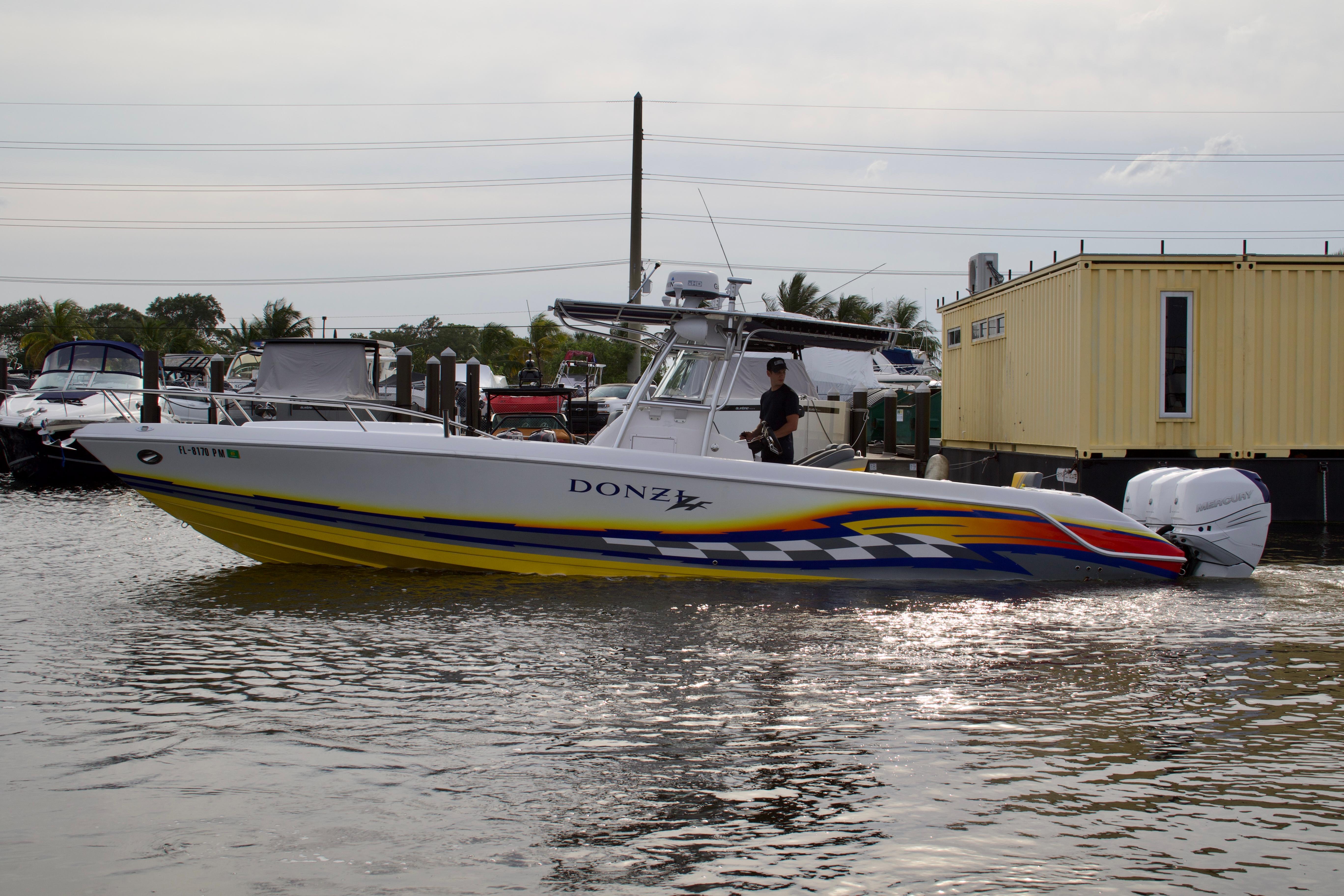 2006 35 Donzi 35 ZF Cuddy Boats for Sale