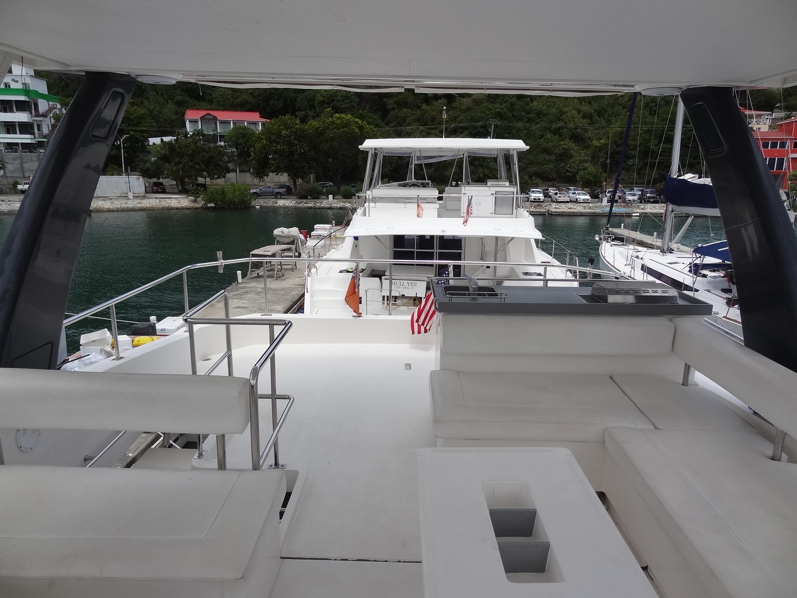 Leopard 43 Powercat Power Catamaran for sale | The Moorings Yacht Brokerage