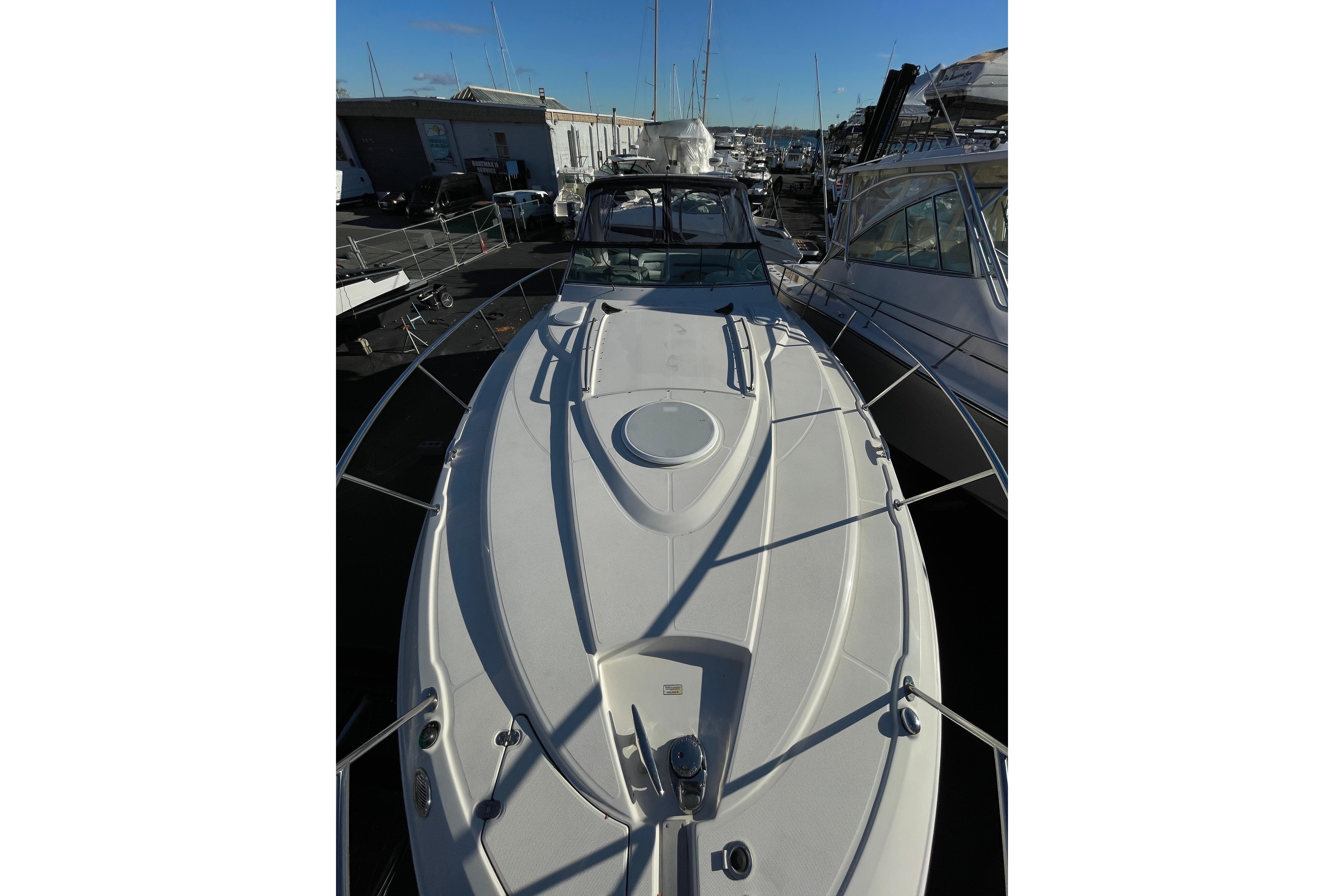 2006 Monterey 350 Sport Yacht - Florida Yachts International