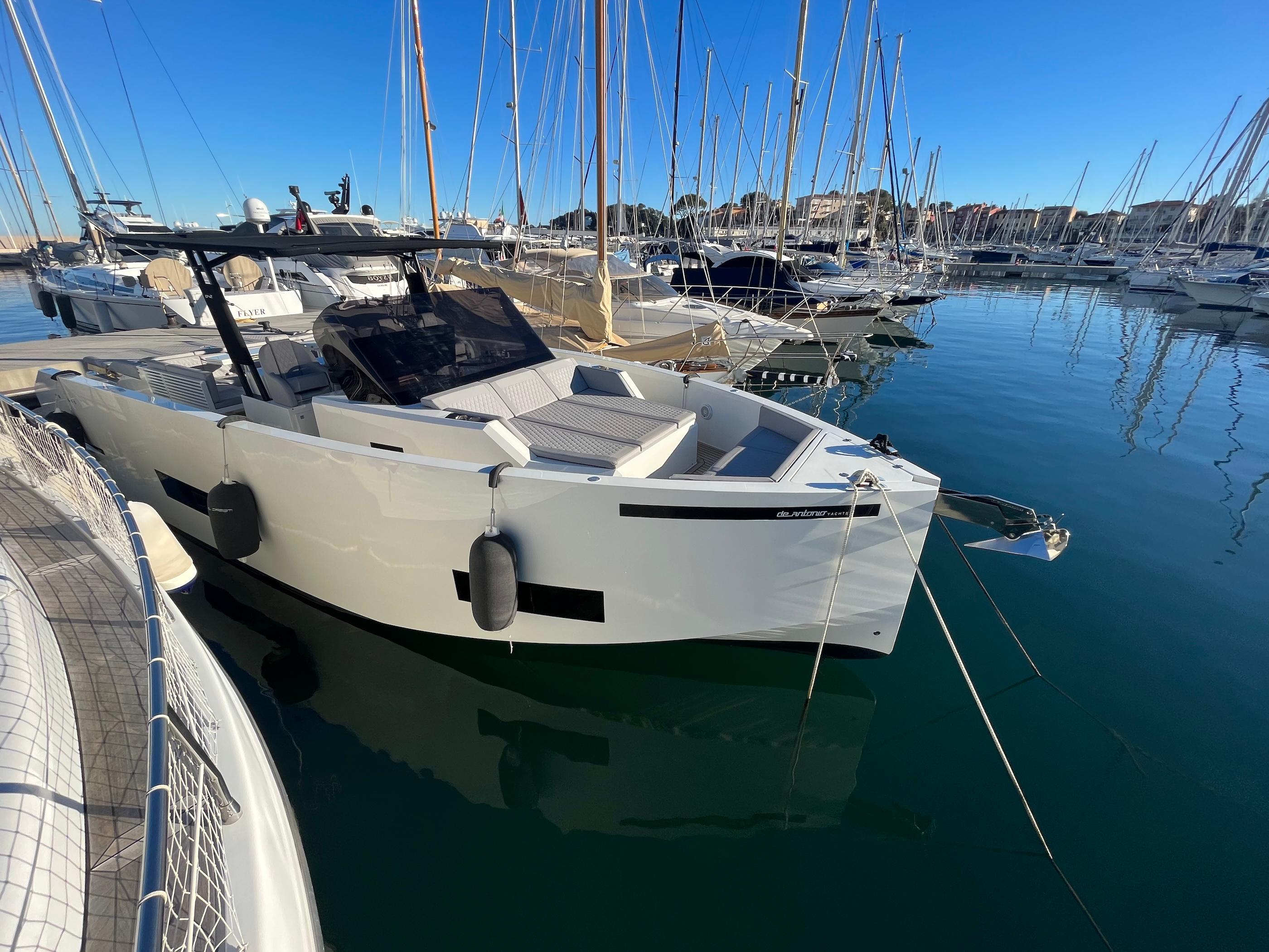 De Antonio Yachts D42 2020 "Real Dream" | HMY Yachts