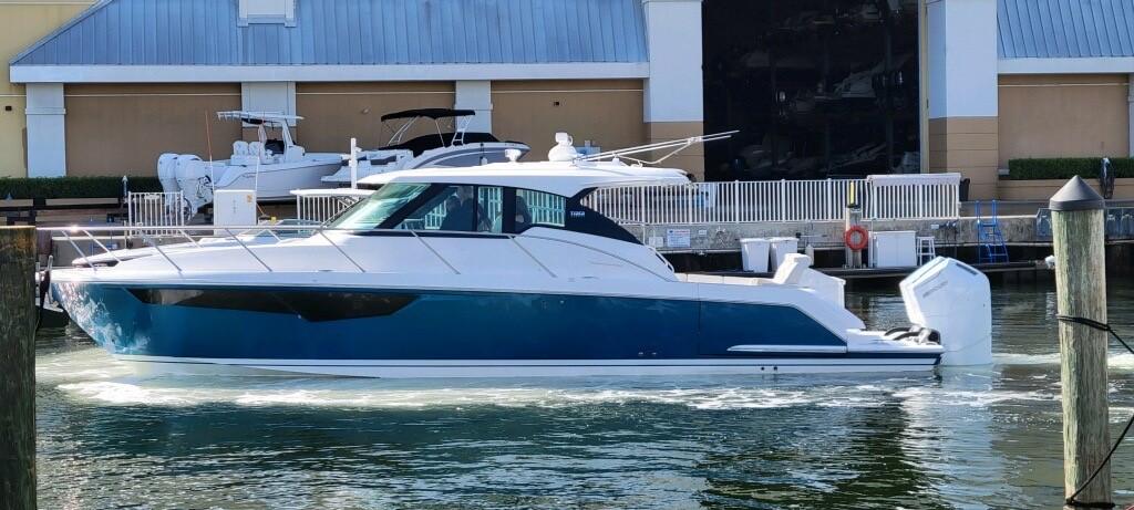 B51722 Yacht for Sale | 43 Tiara Yachts Fort Lauderdale, FL | Denison ...