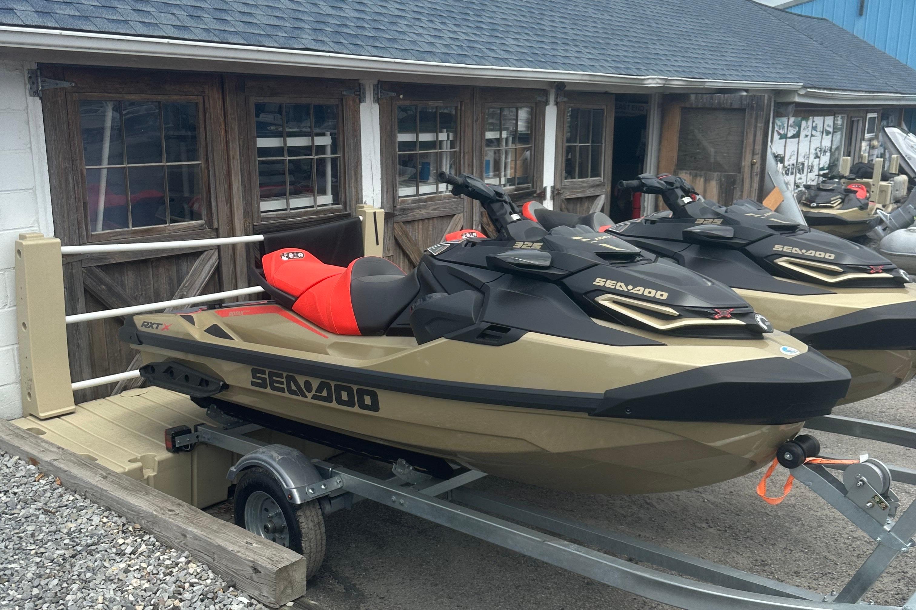 2025 Sea-Doo RXT-X 325 – Mariner's Cove Marine