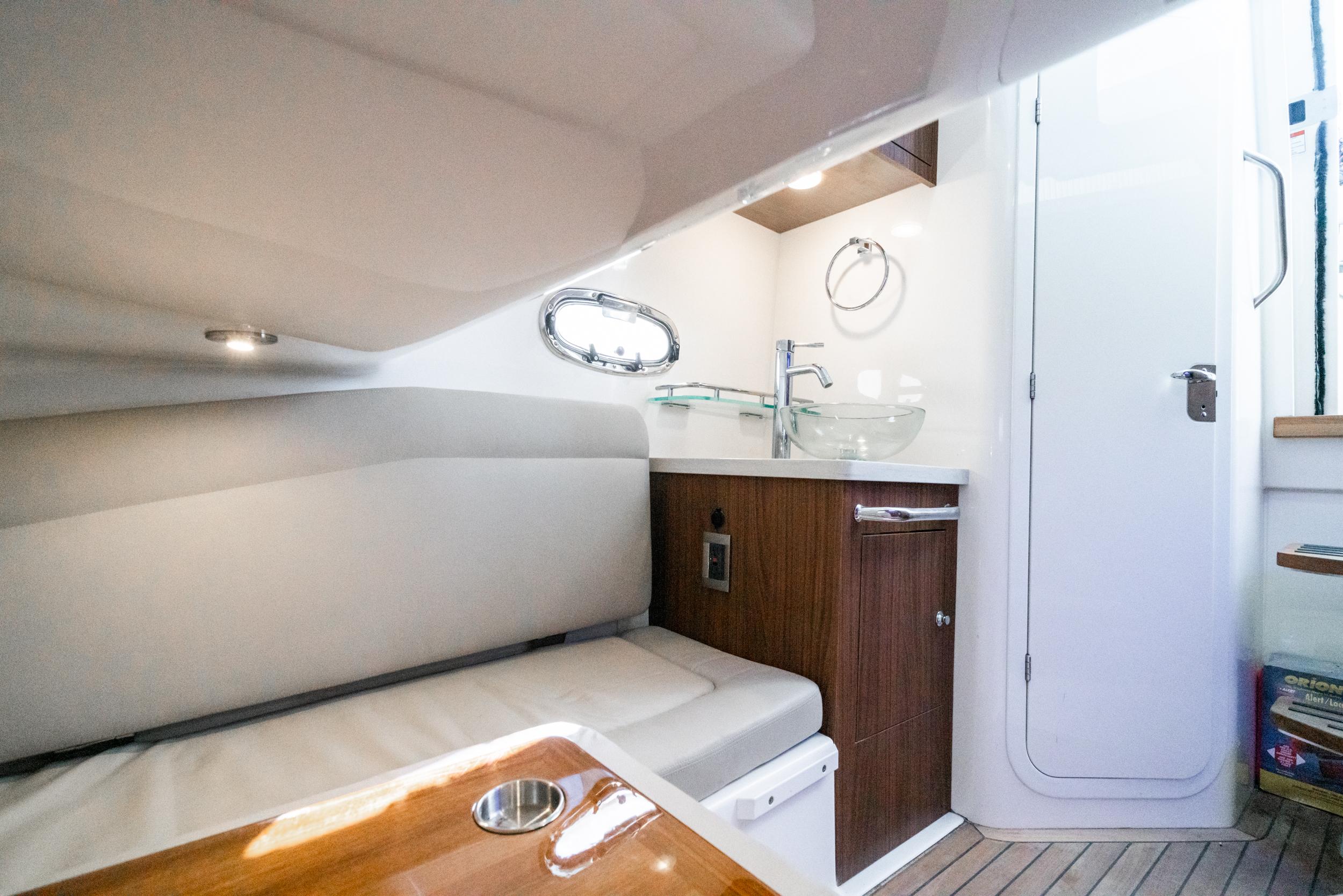 Steadfast Yacht for Sale | 38 Boston Whaler Yachts Punta Gorda, FL ...