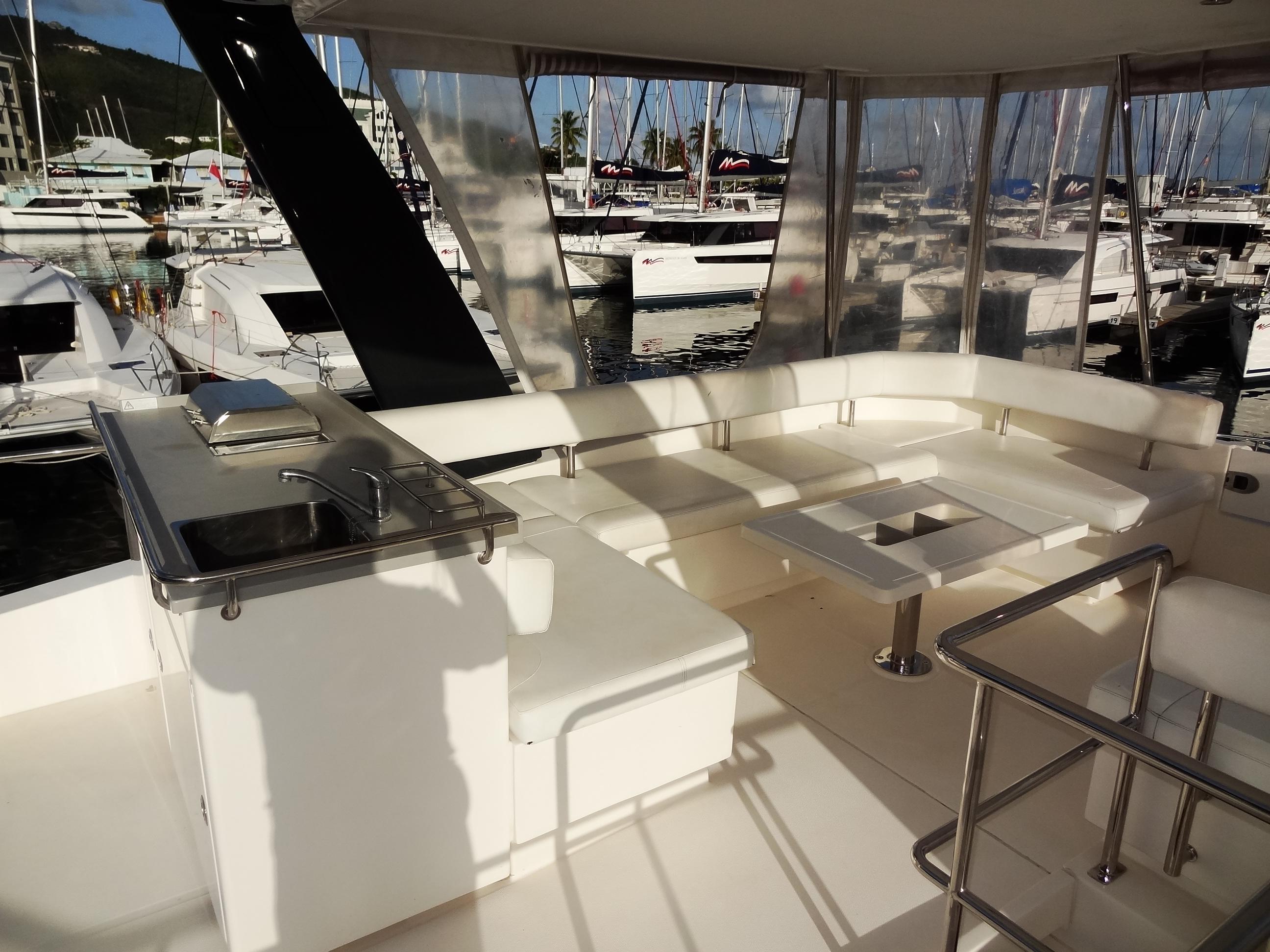 Leopard 43 Powercat Power Catamaran for sale | The Moorings Yacht Brokerage