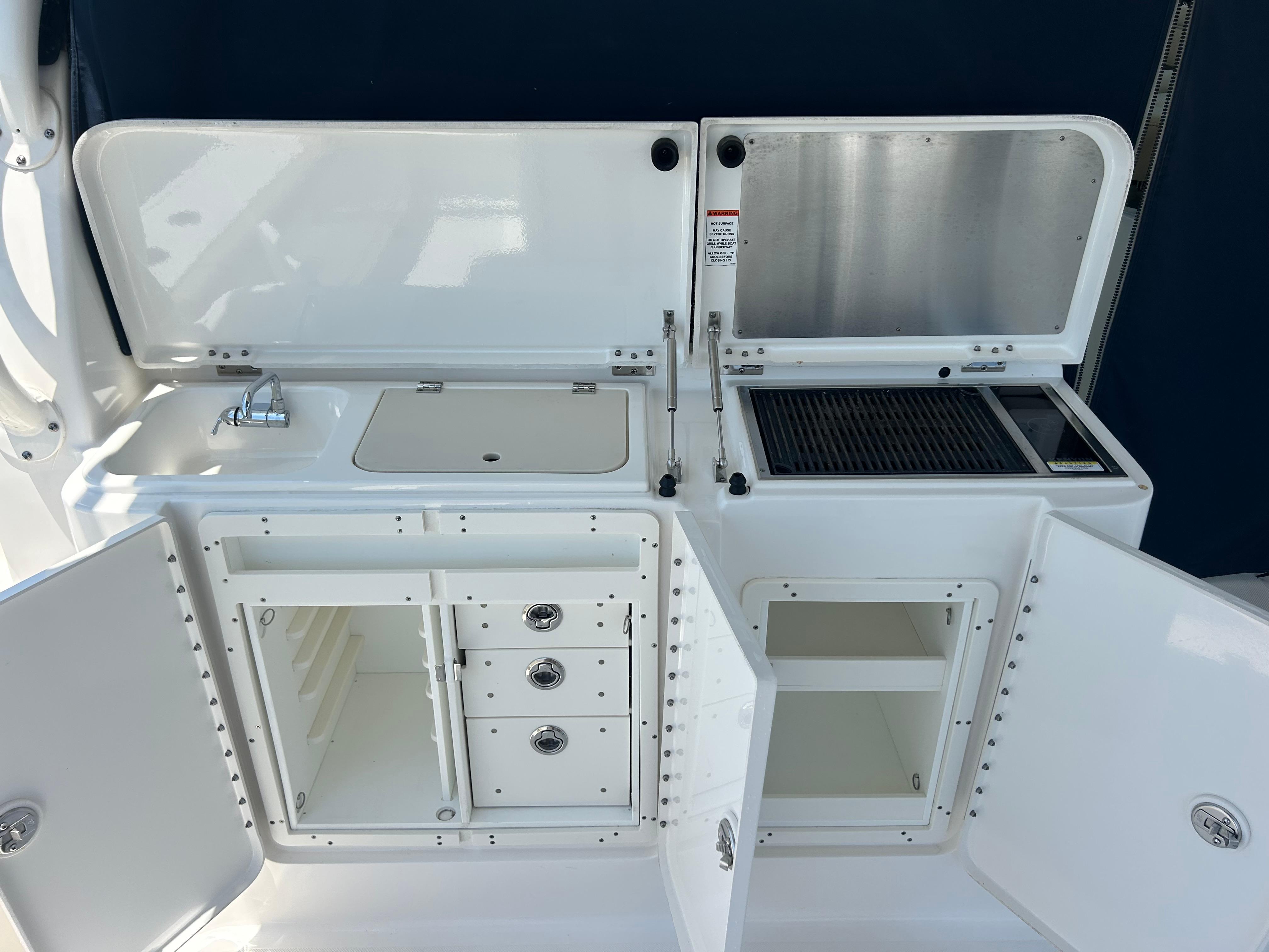 The Seaql Yacht for Sale | 38 Pursuit Yachts Saint Petersburg, FL ...