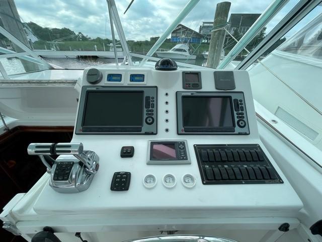 Yacht for Sale | 37 Topaz Yachts Sayville, NY | Denison Yacht Sales