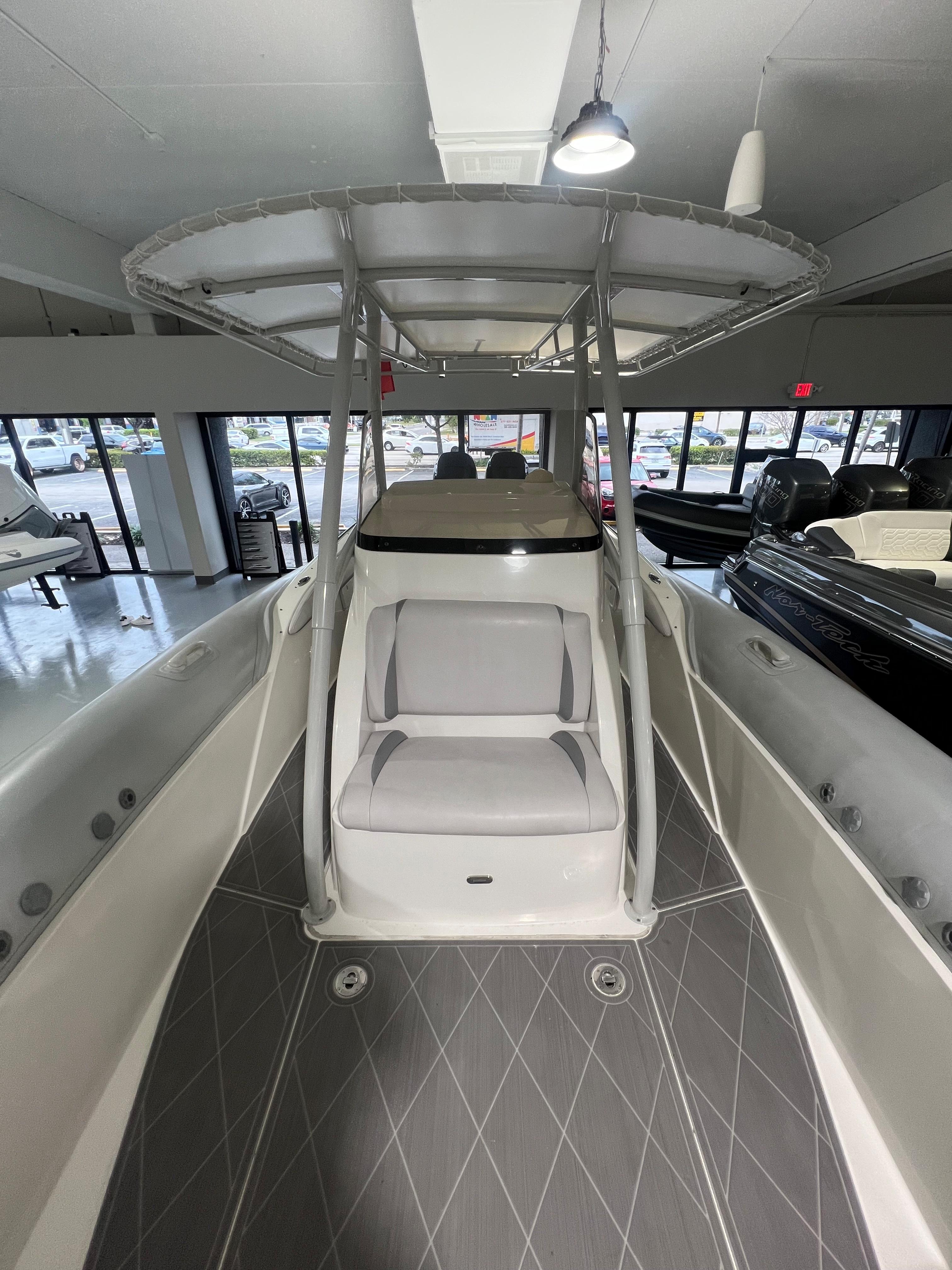 Yacht for Sale | 33 Airship Yachts Fort Lauderdale, FL | Denison Yacht ...