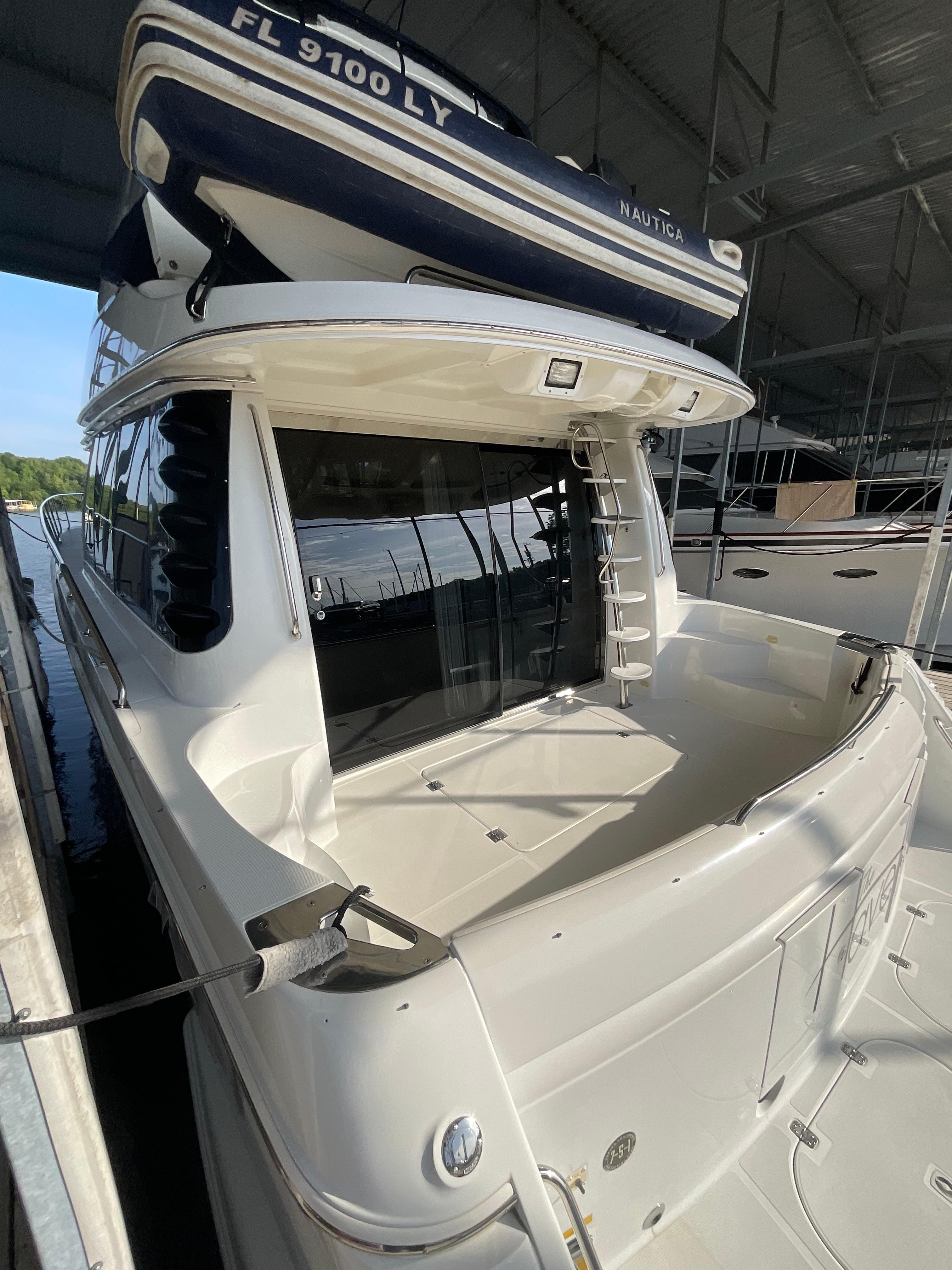 The Haven Yacht for Sale | 53 Carver Yachts Grand Rivers, KY | Denison ...