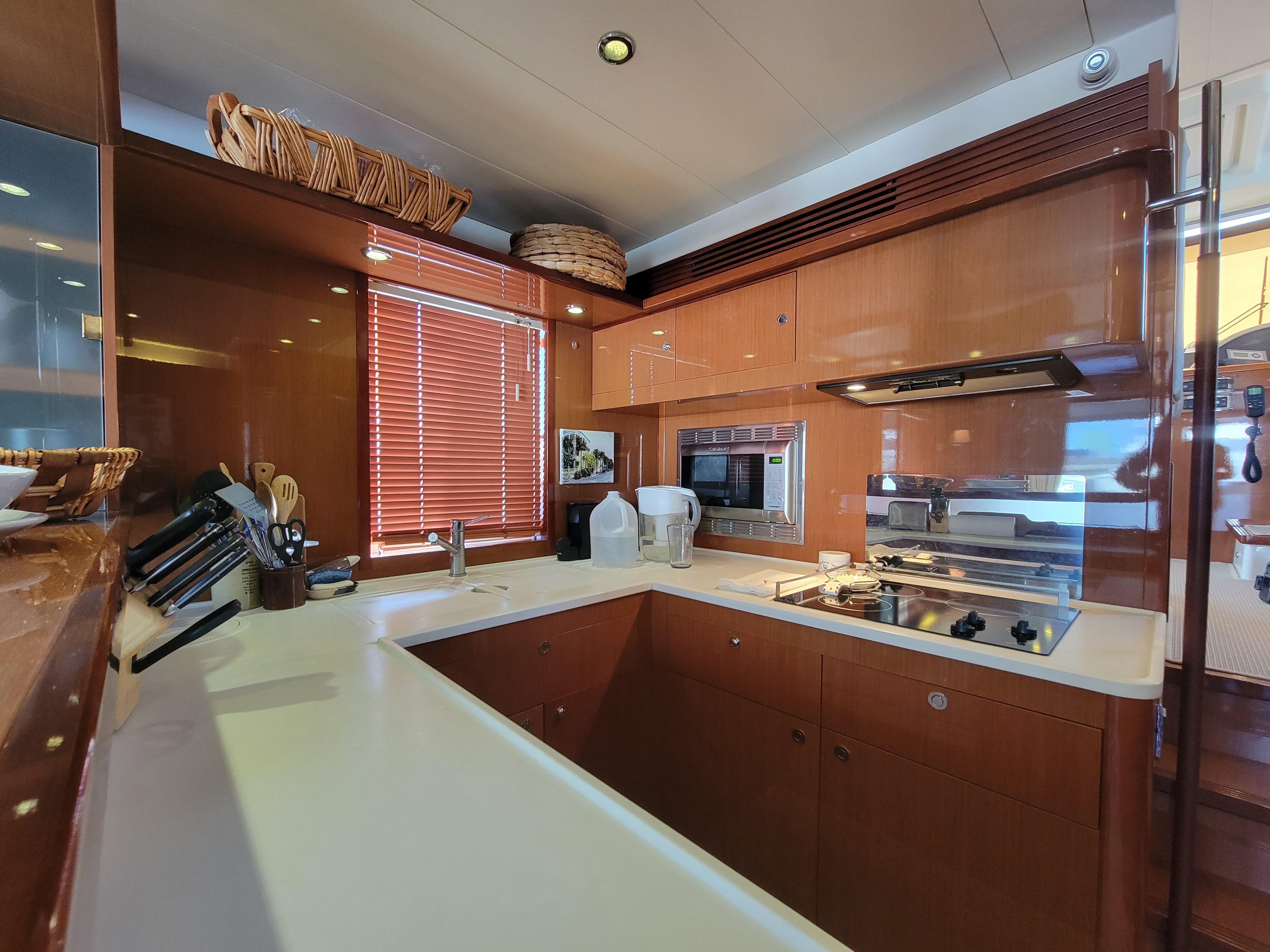 Coco Yacht for Sale | 52 Beneteau Yachts Charleston, SC | Denison Yacht ...