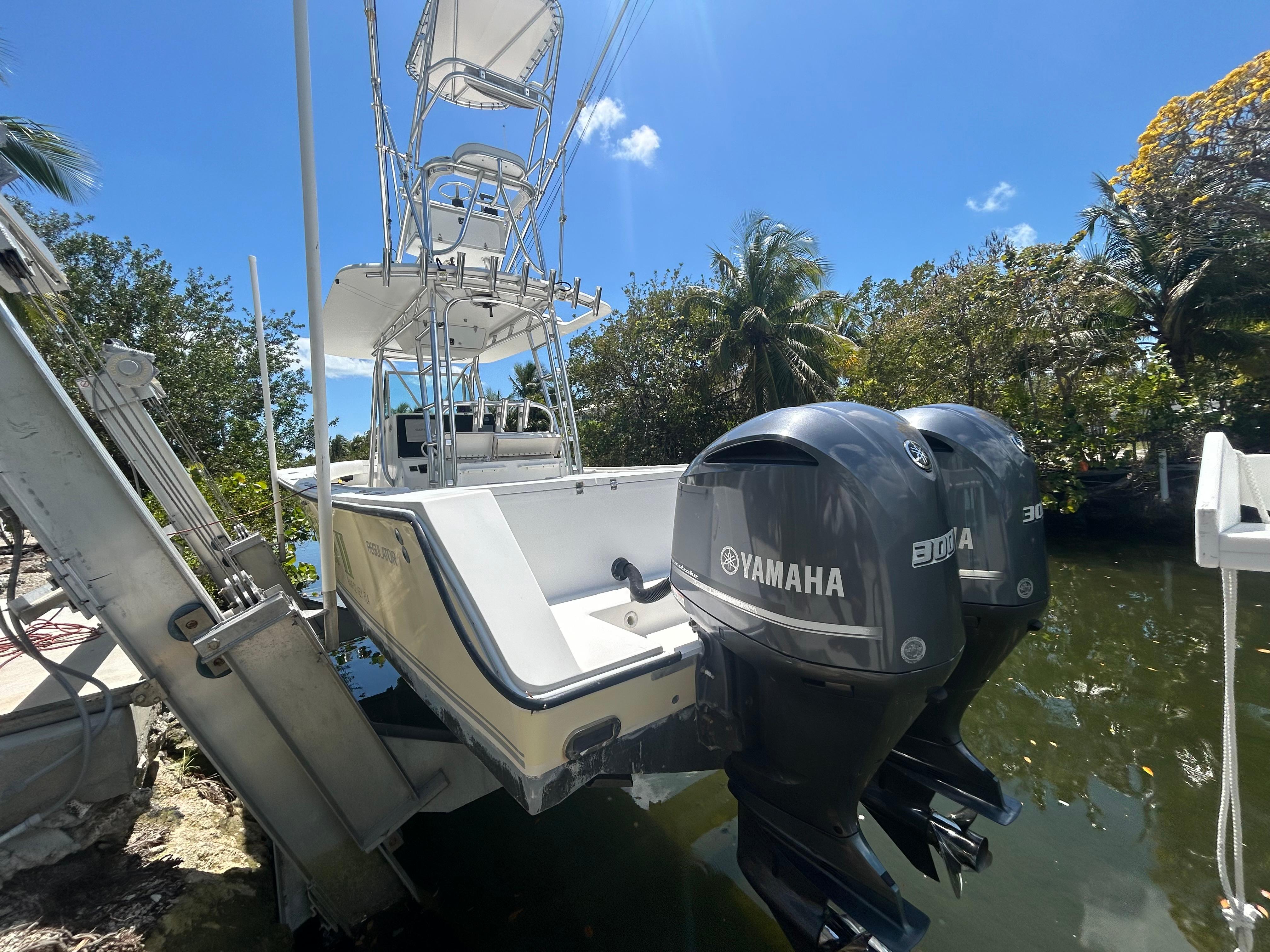 2001 Regulator 32 Center Console - South Jersey Yacht Sales