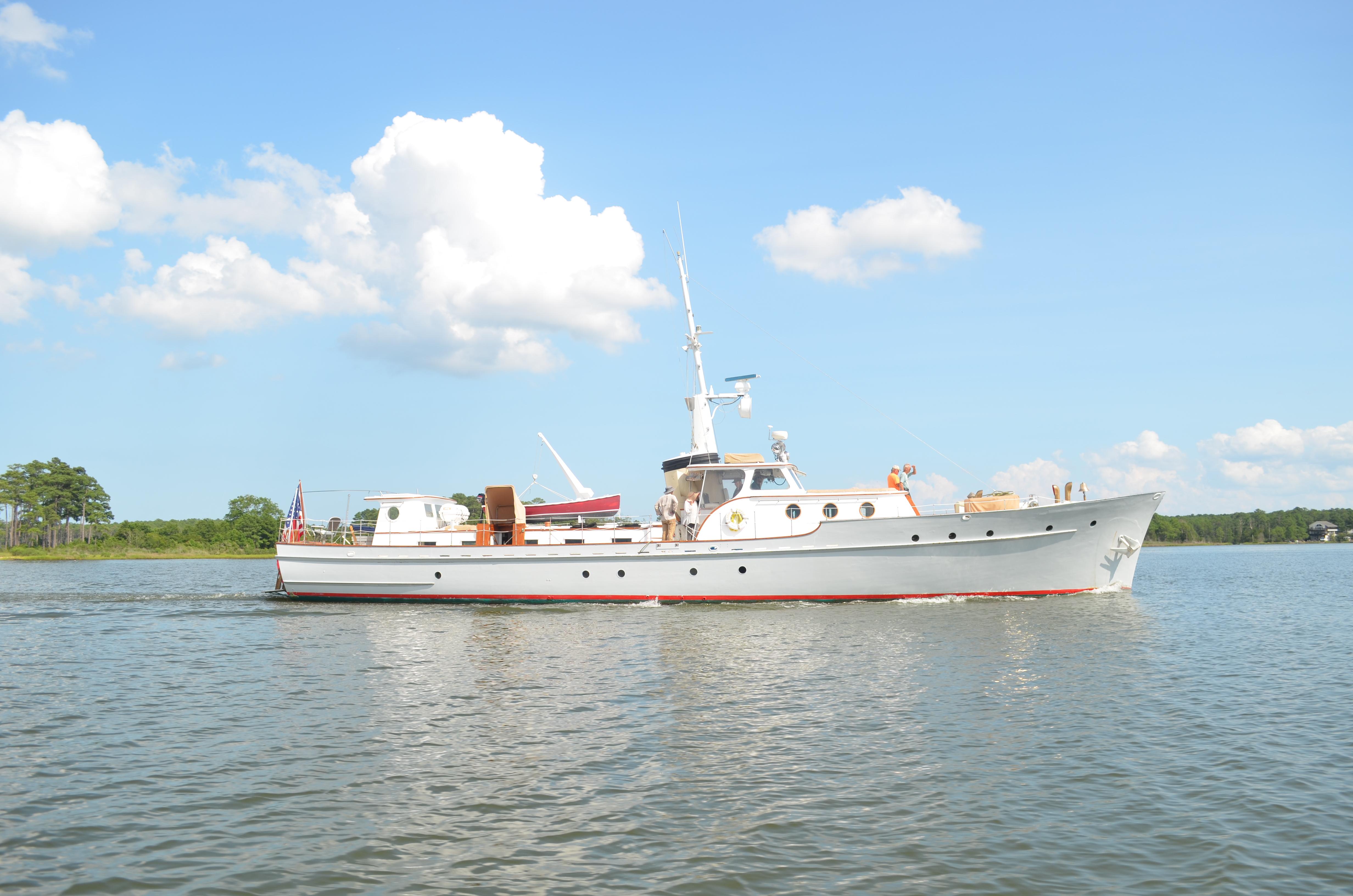 Lion's Whelp Yacht for Sale | 83 Custom Yachts Hayes, VA | Denison ...