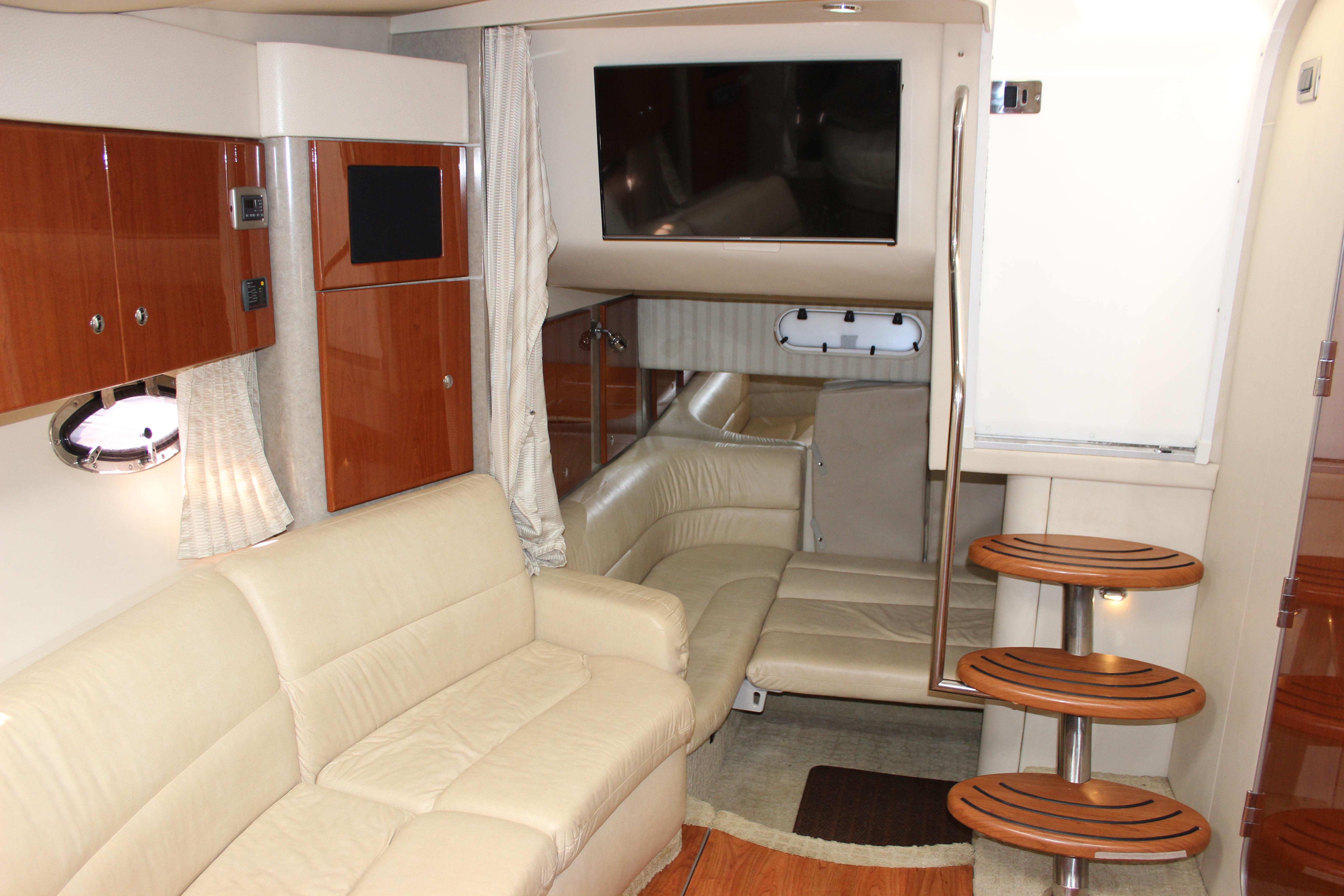 2008 Formula 34 Performance Cruiser | Dominion Yachts