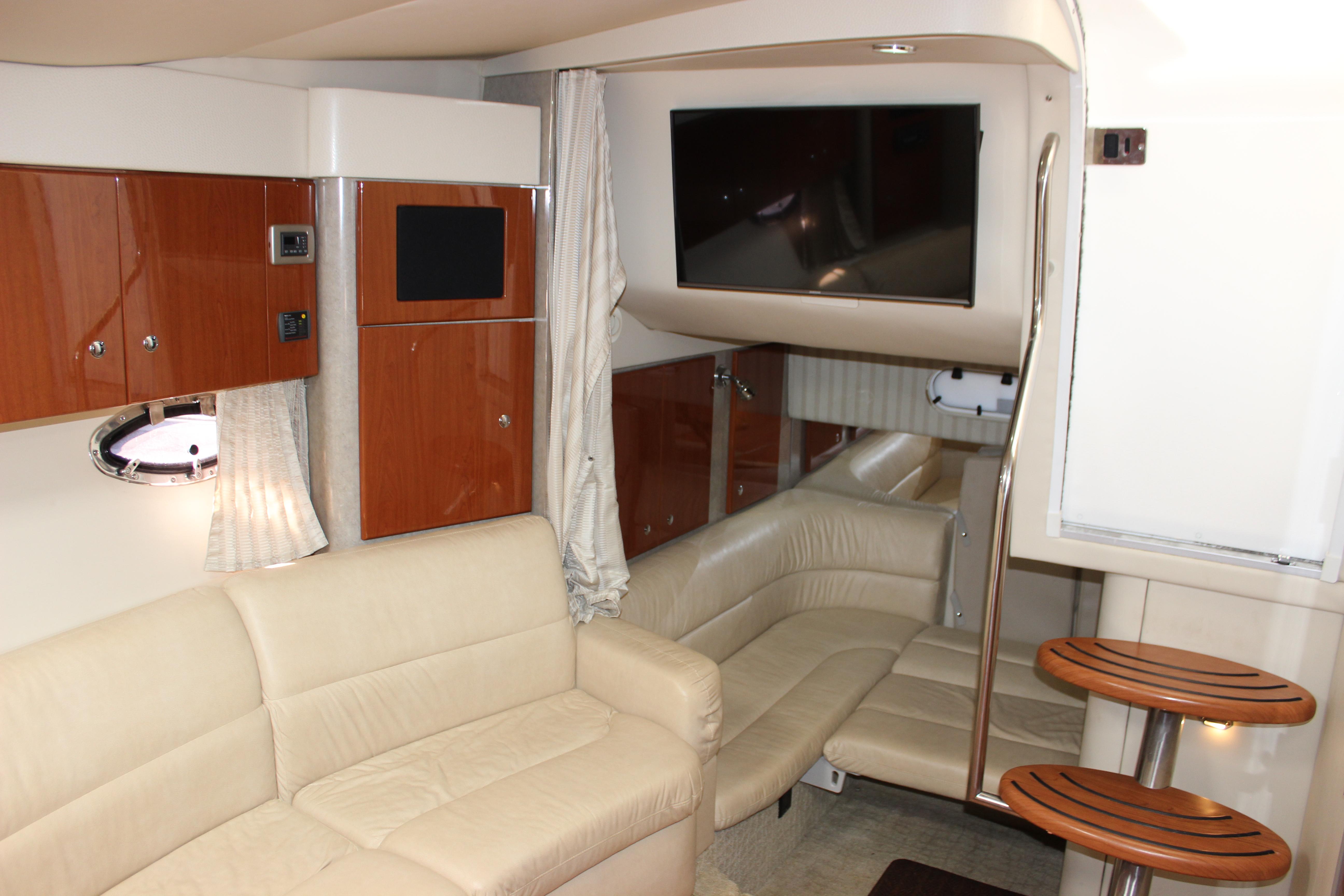 2008 Formula 34 Performance Cruiser | Dominion Yachts