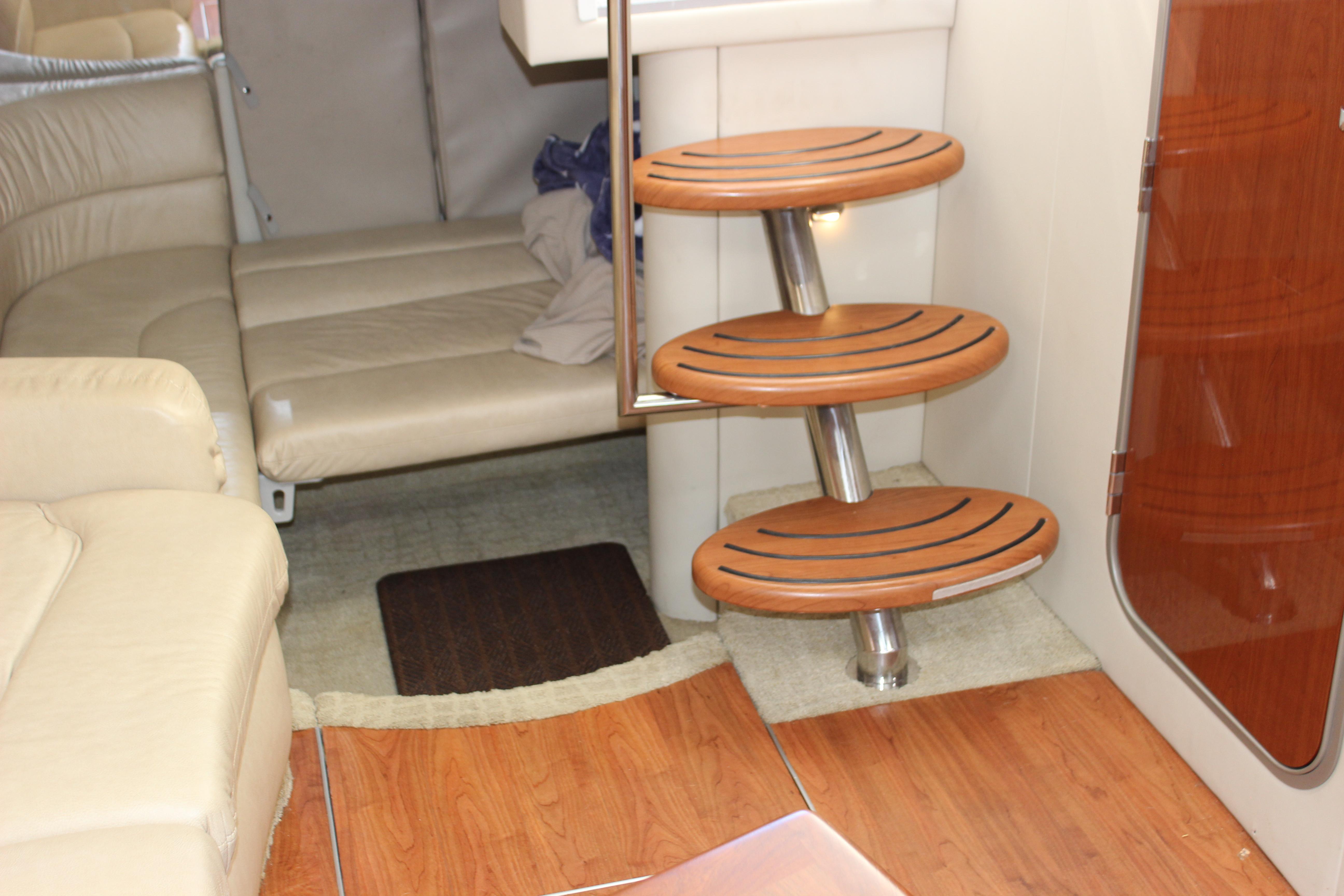 2008 Formula 34 Performance Cruiser | Dominion Yachts