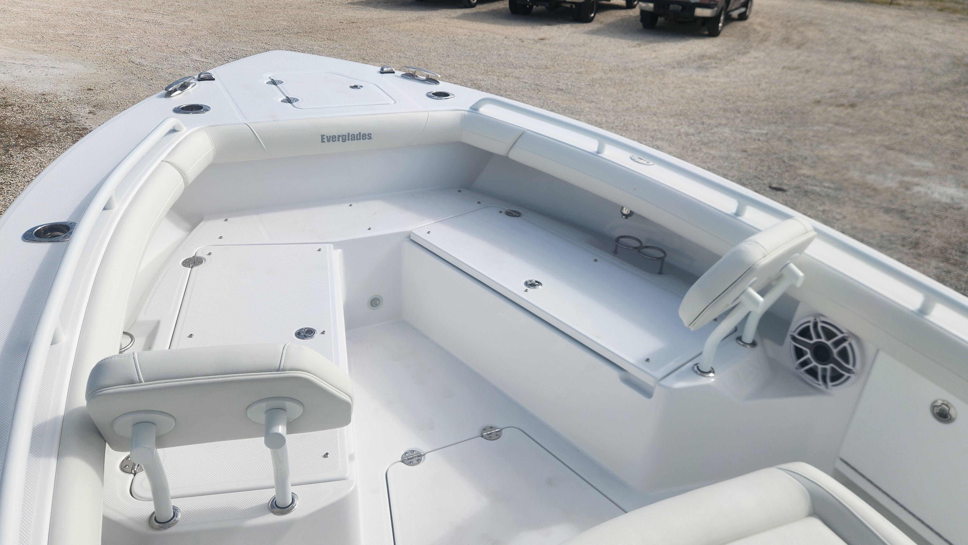 2025 Everglades 253 Center Console - South Jersey Yacht Sales