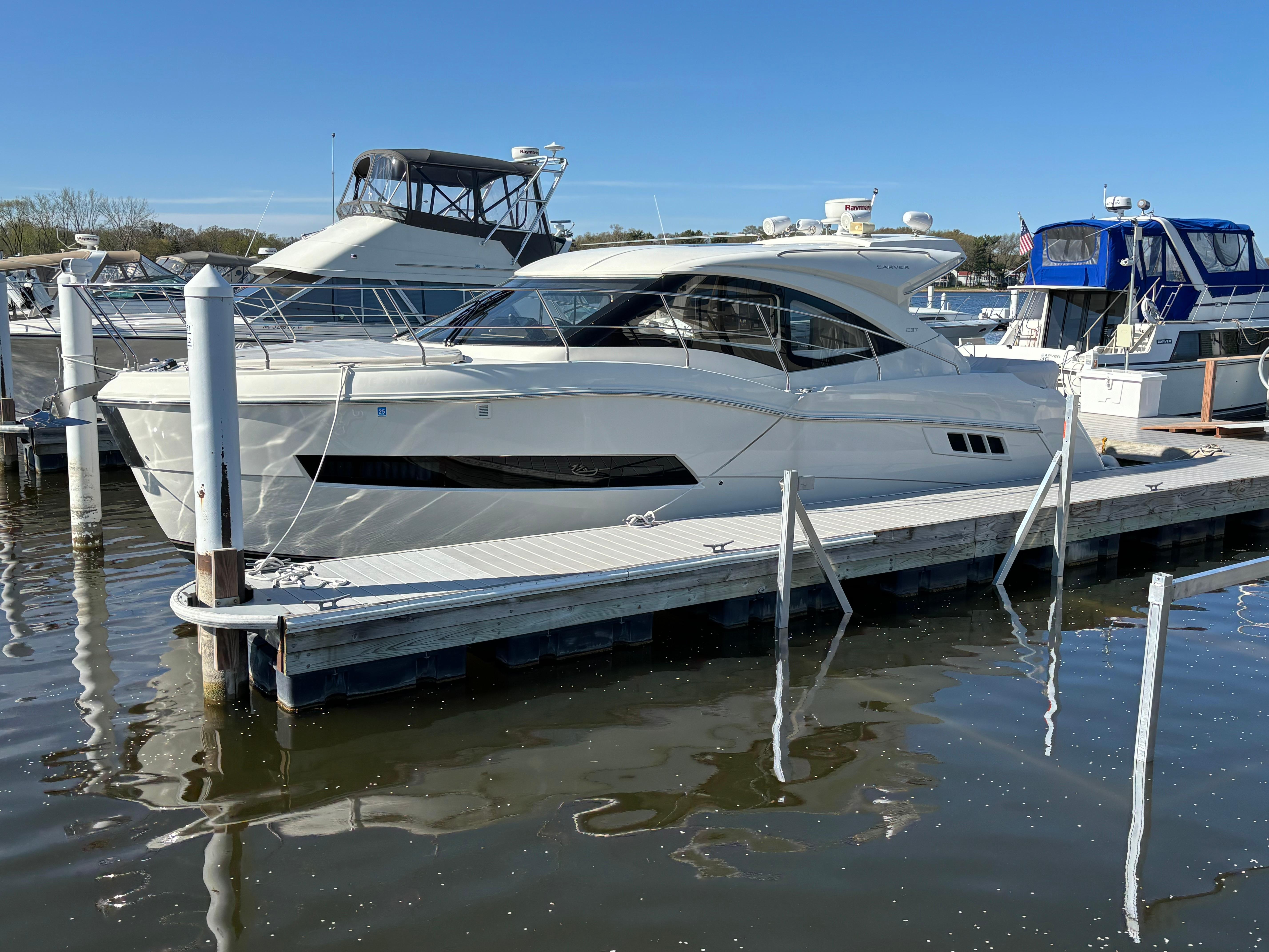Yacht for Sale | 37 Carver Yachts Spring Lake, MI | Denison Yacht Sales