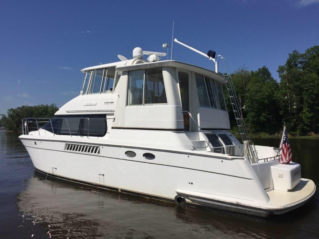 1999 Carver 504 – Yachtbrokers of Annapolis