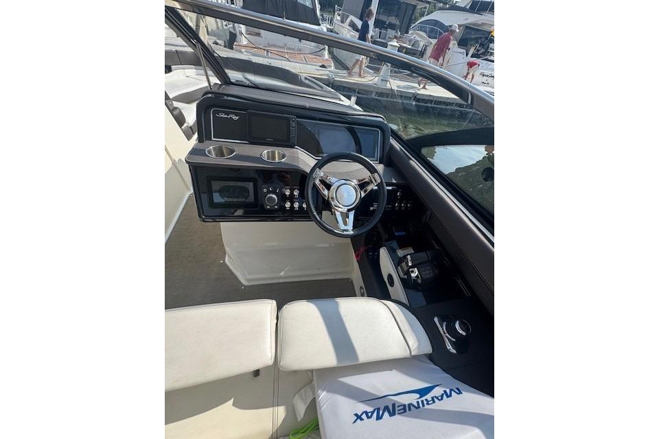 2017 Sea Ray SLX 310 Outboard - South Jersey Yacht Sales