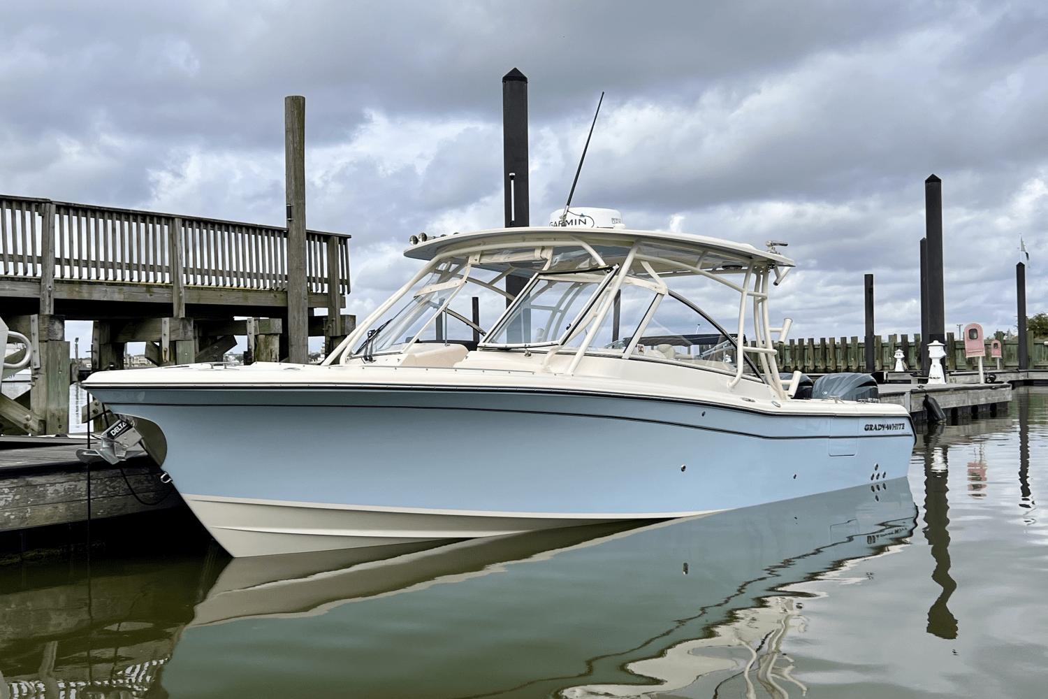 Like New Boat Yacht for Sale | 28 Grady-white Yachts Seabrook, TX | Denison Yacht Sales