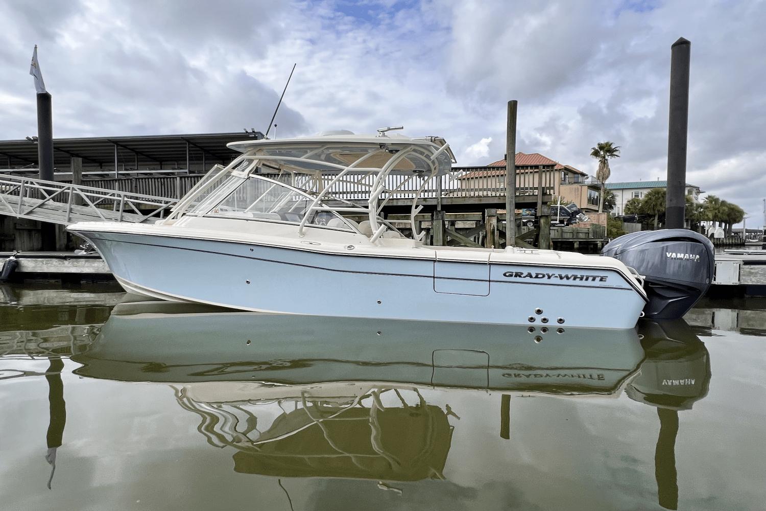 Like New Boat Yacht for Sale | 28 Grady-white Yachts Seabrook, TX | Denison Yacht Sales