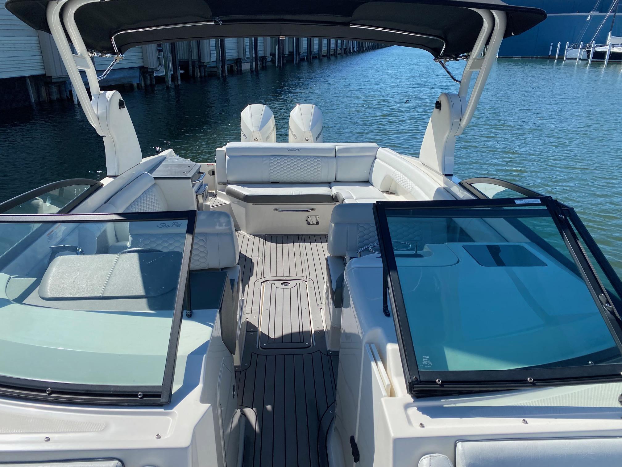 Yacht for Sale | 29 Sea Ray Yachts Detroit, MI | Denison Yacht Sales