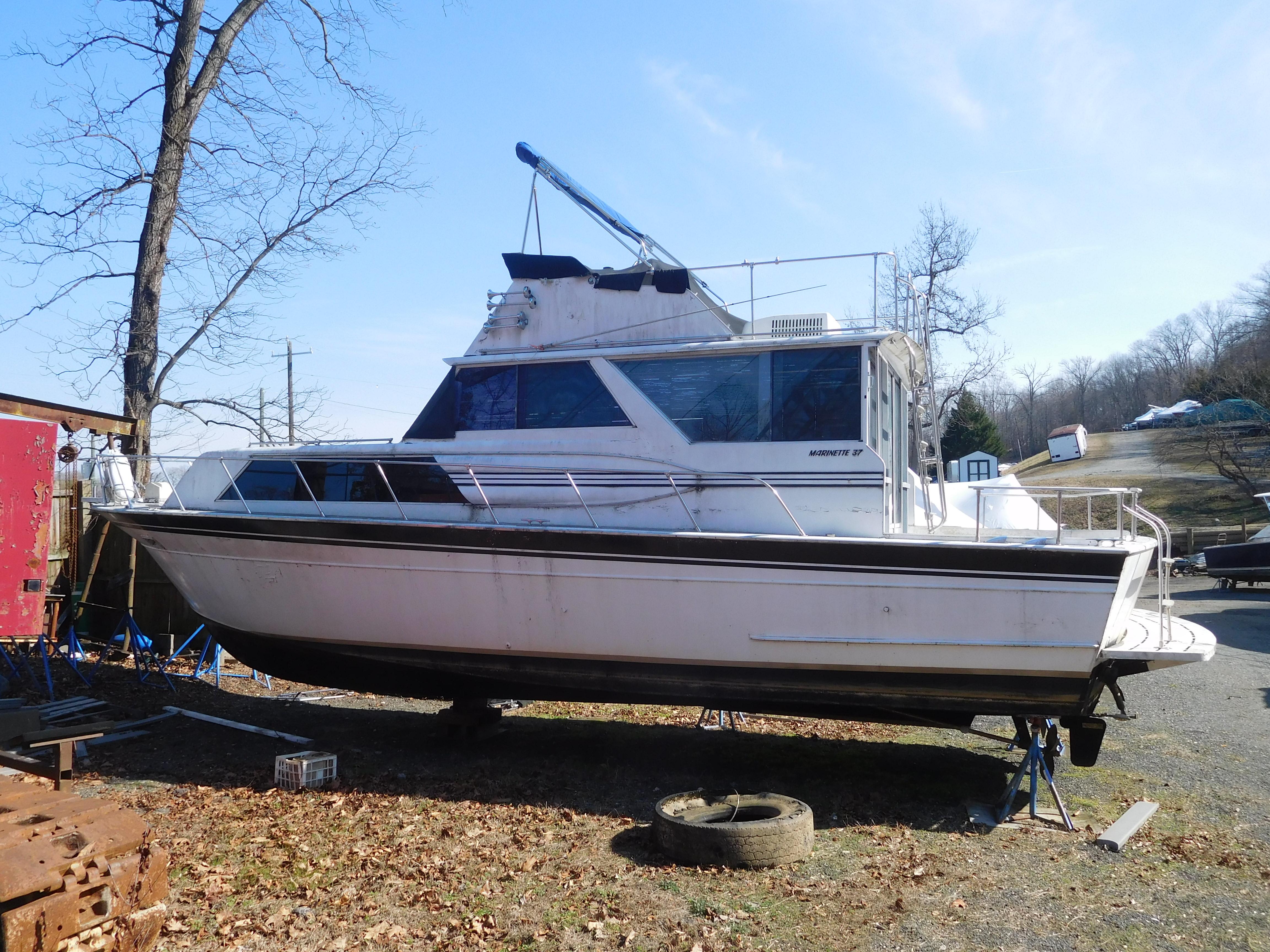 1979 Marinette 37 Sedan Bridge | Dominion Yachts